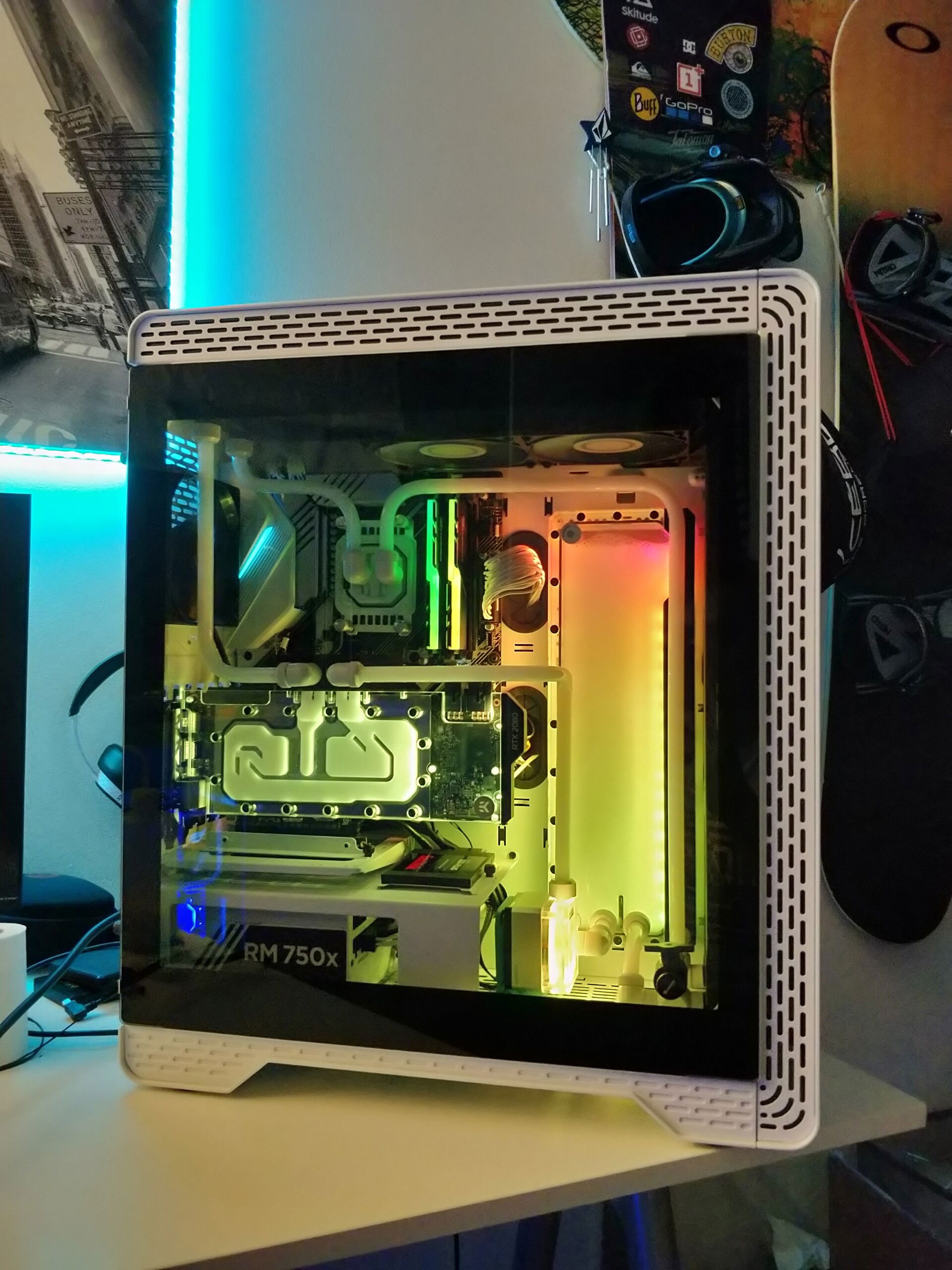 Lian Li o11 Mini X » builds.gg