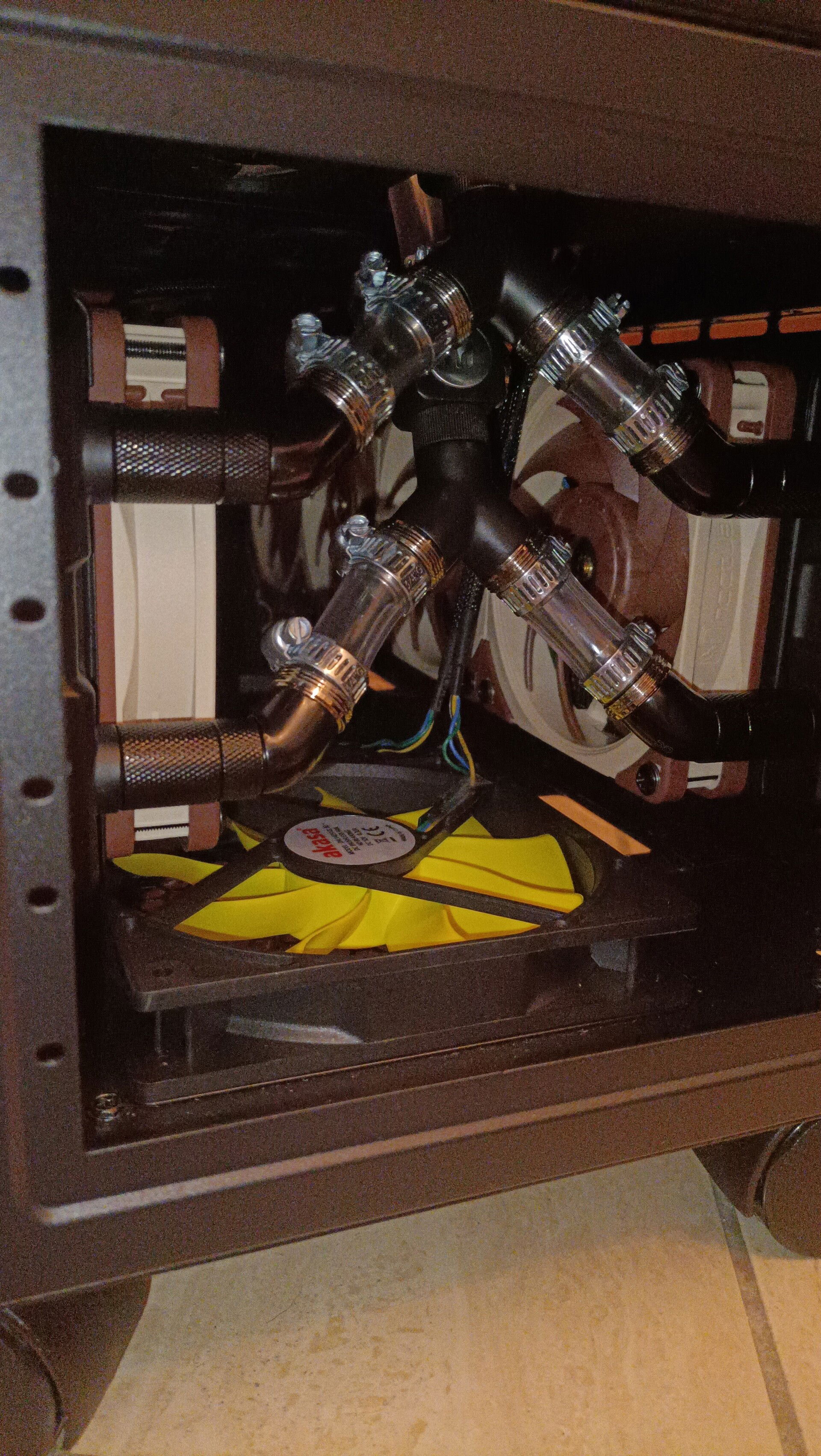 Thermaltake core wp100 » builds.gg