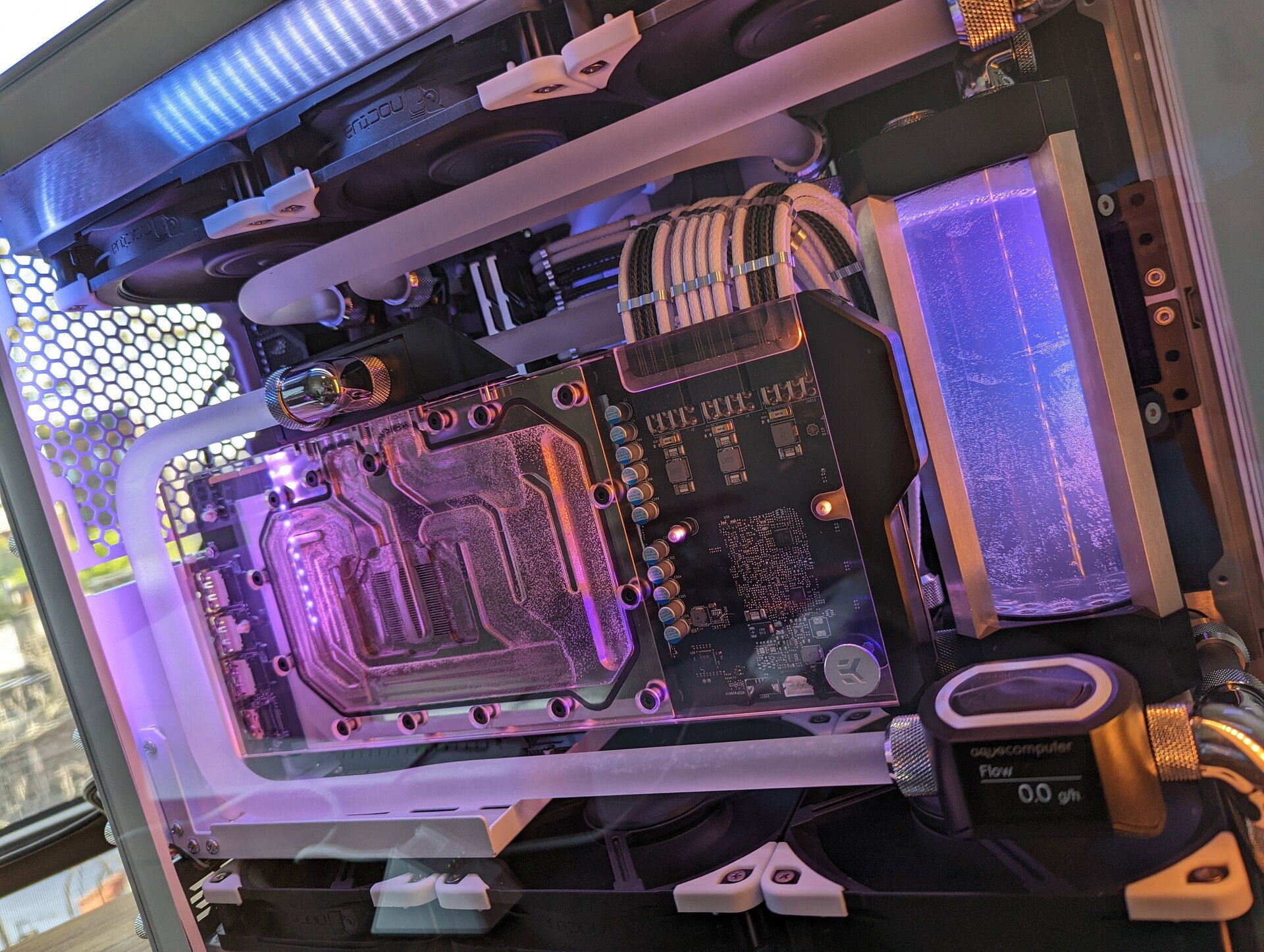Clean | Simple-ish | O11D Mini | Custom Loop » builds.gg