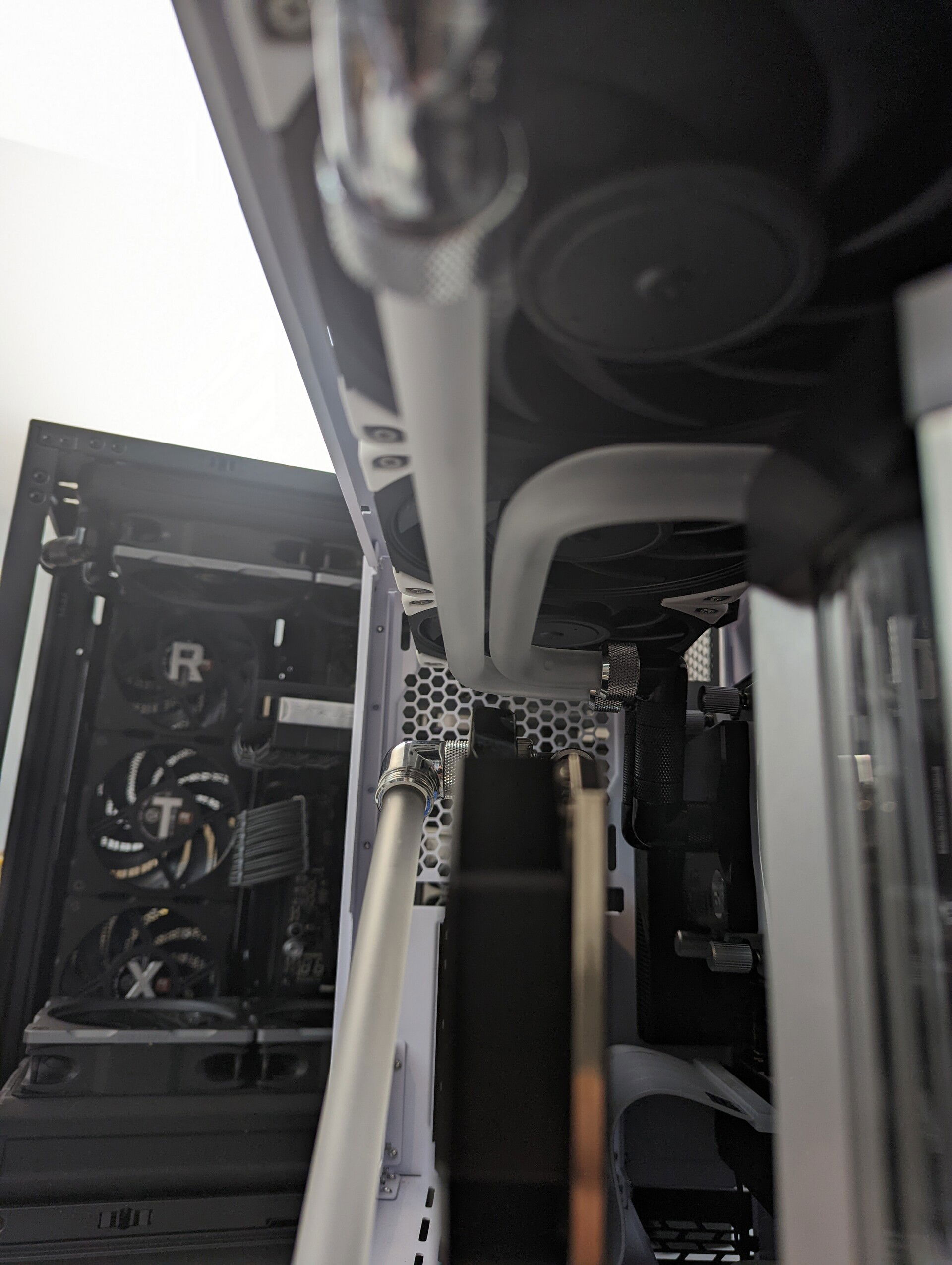 Clean | Simple-ish | O11D Mini | Custom Loop » builds.gg