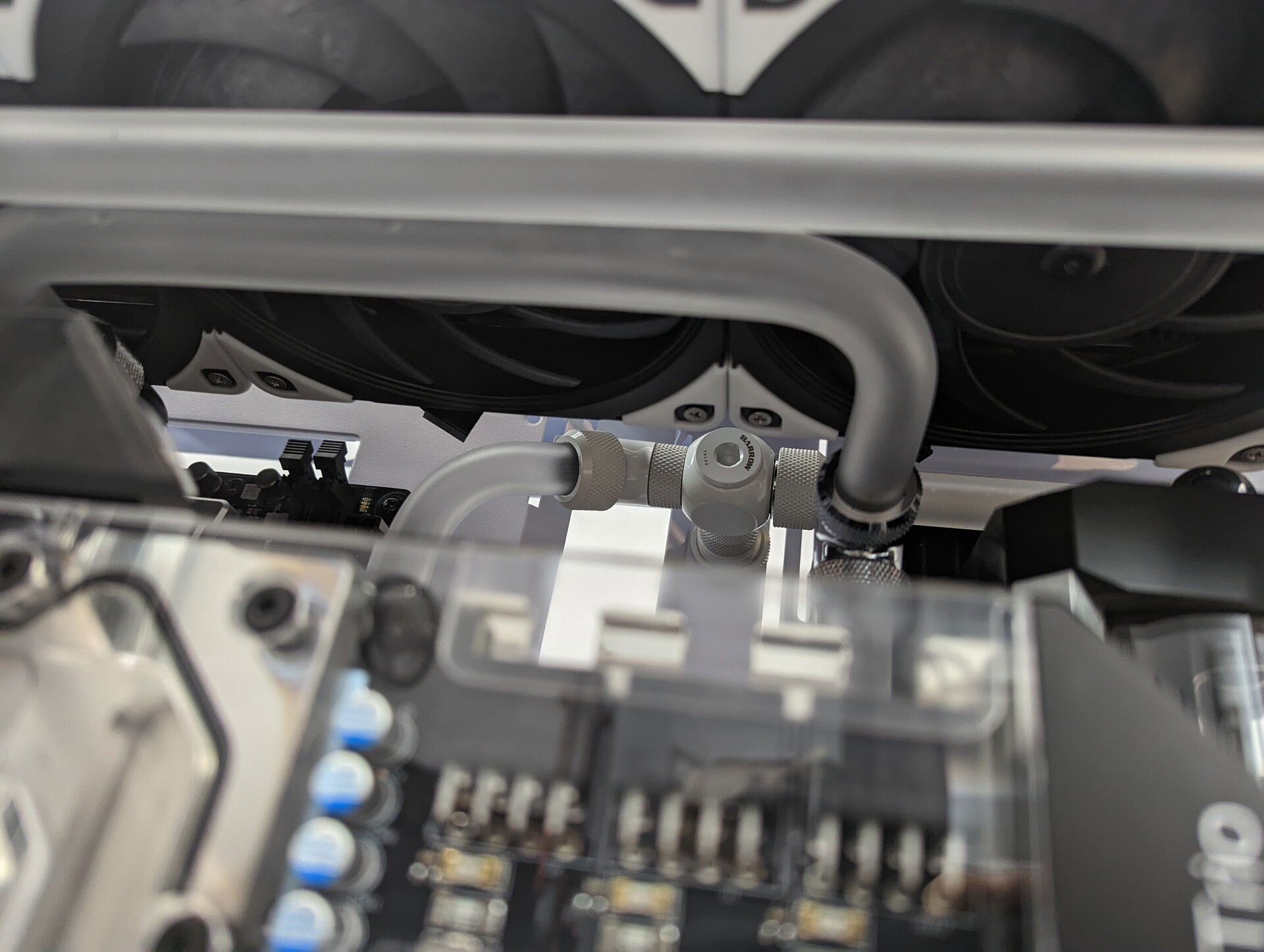 Clean | Simple-ish | O11D Mini | Custom Loop » builds.gg