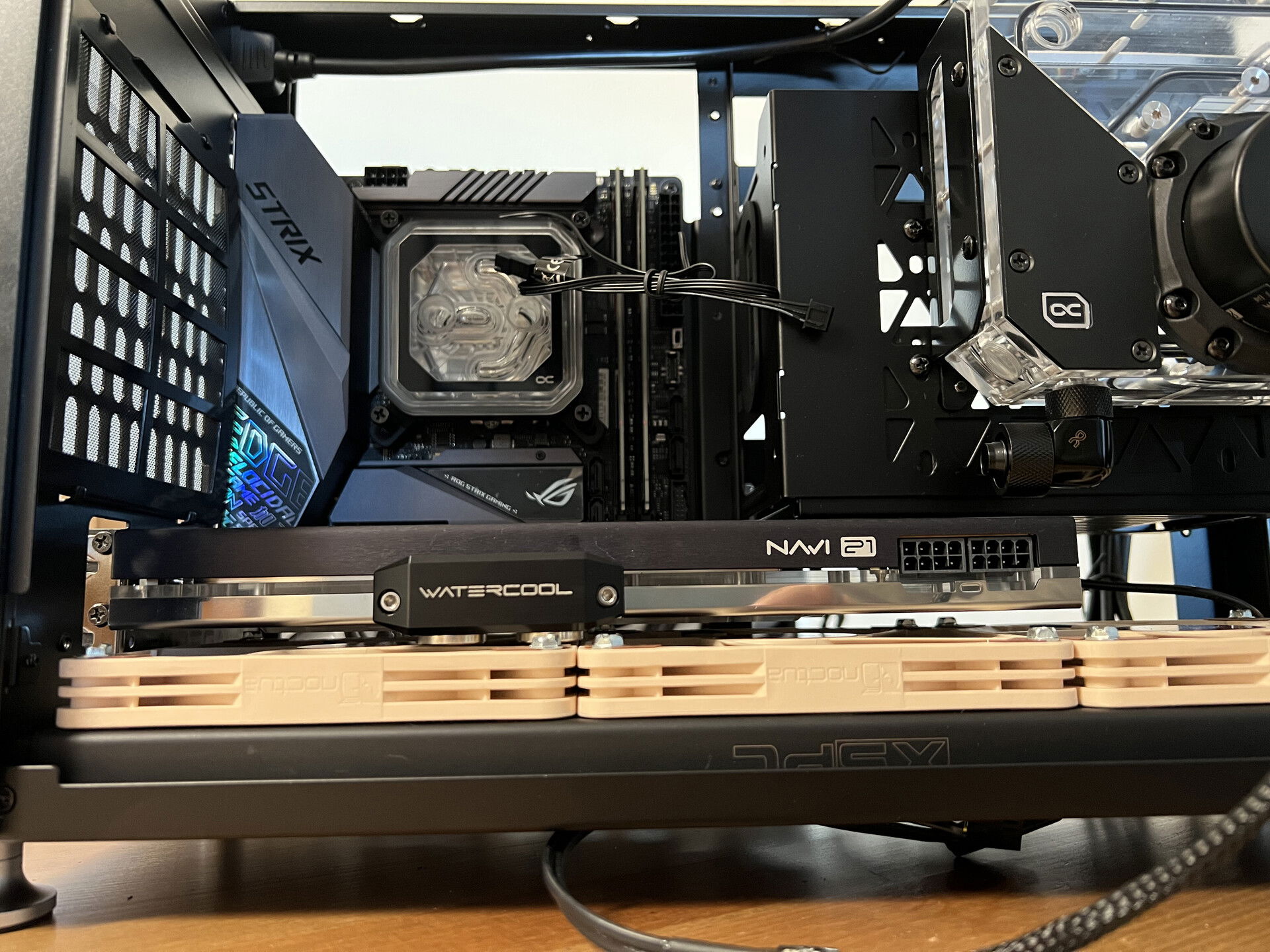 Serenity – Jonsplus i100 Pro ITX Dual Rad Build » builds.gg