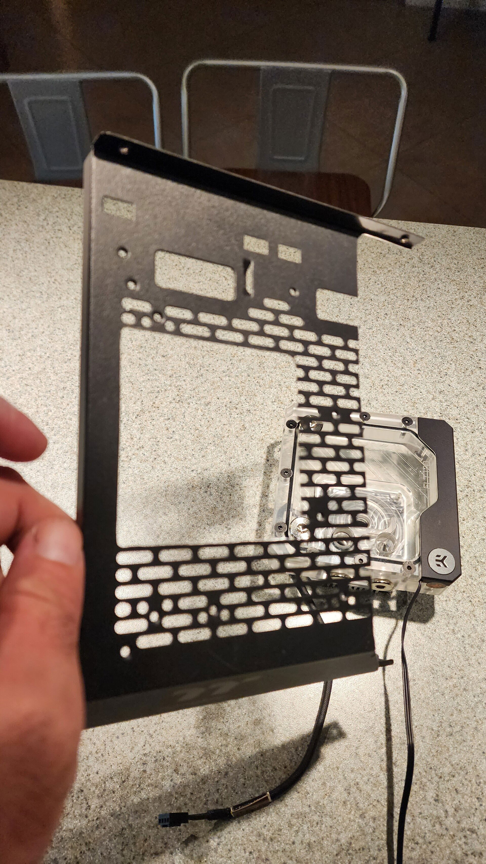 Thermaltake tower 100 custom carbon fiber panel. Dual radiator » builds.gg