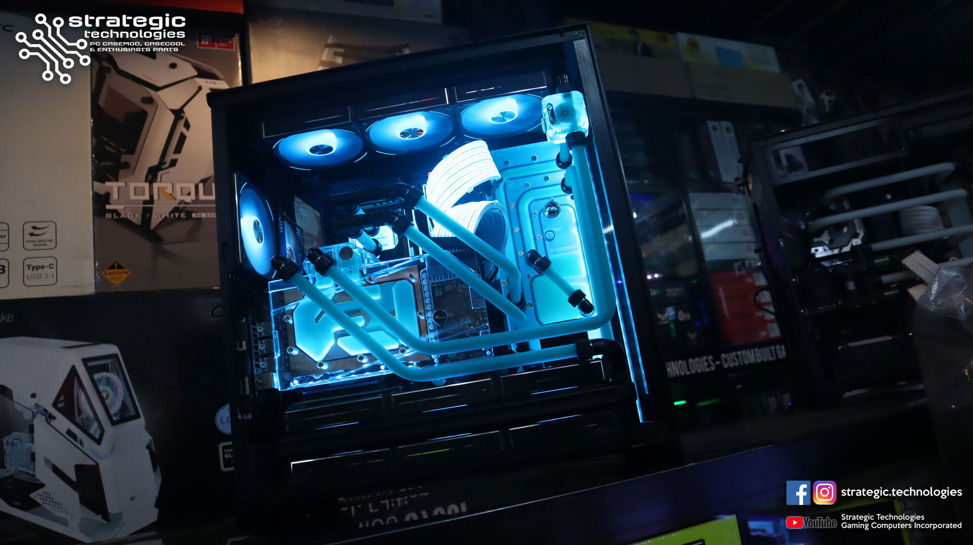 011 Dynamic XL - Teal custom liquid cooling » builds.gg