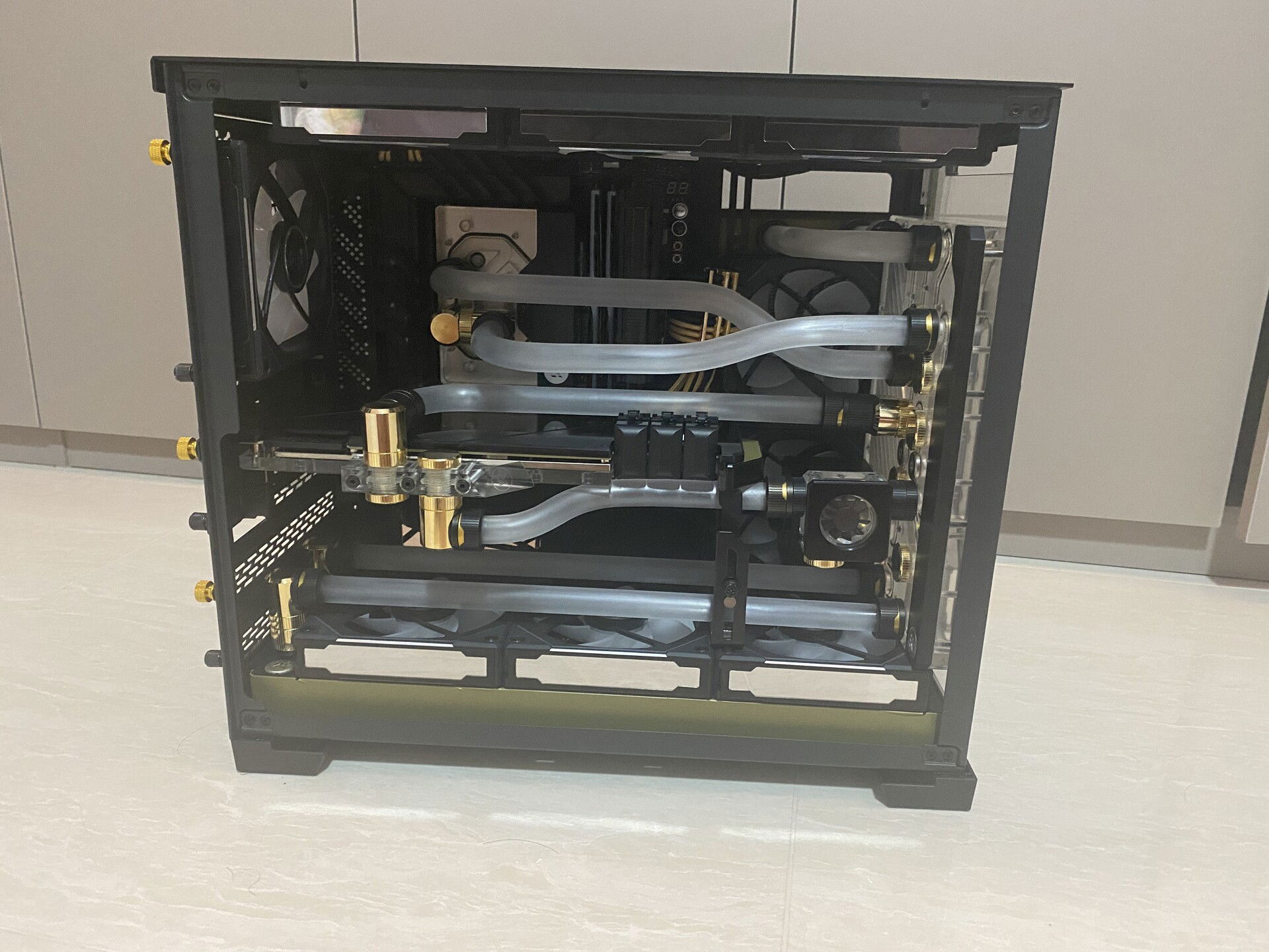 O11D Mini Custom Loop with Distro (First Custom Loop) » builds.gg