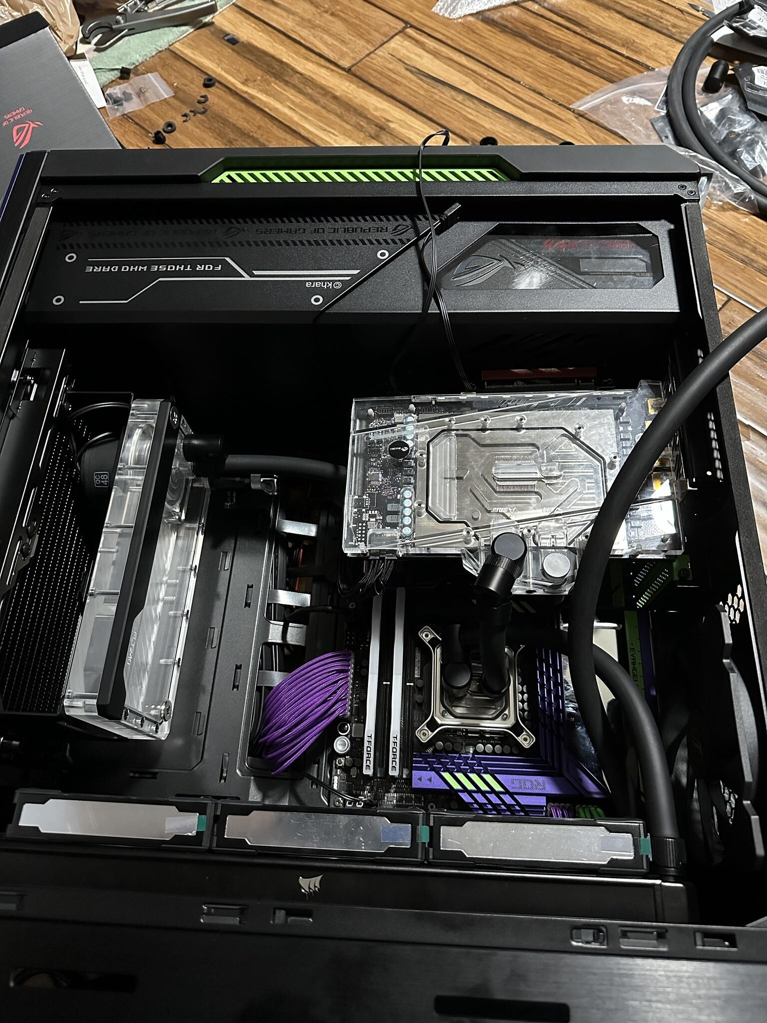 EVA 13900K - 4090 Watercooled » builds.gg