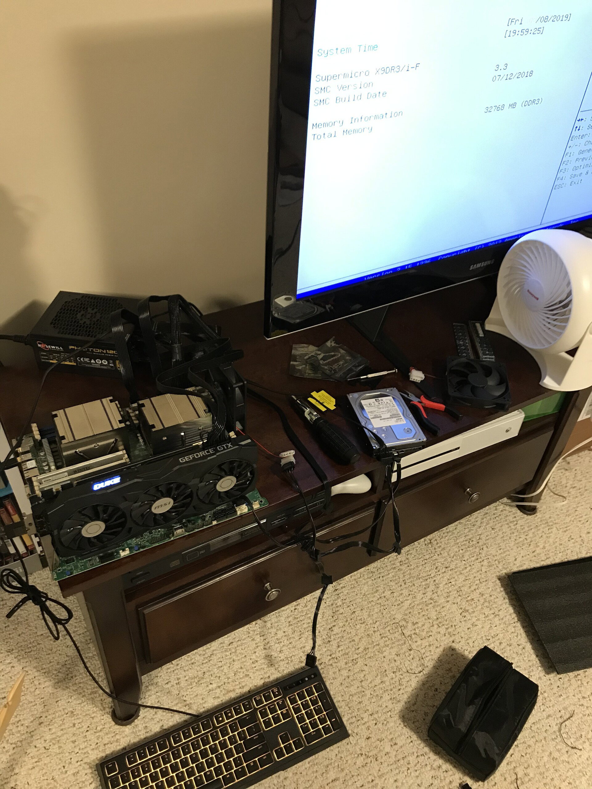 4U Server » builds.gg