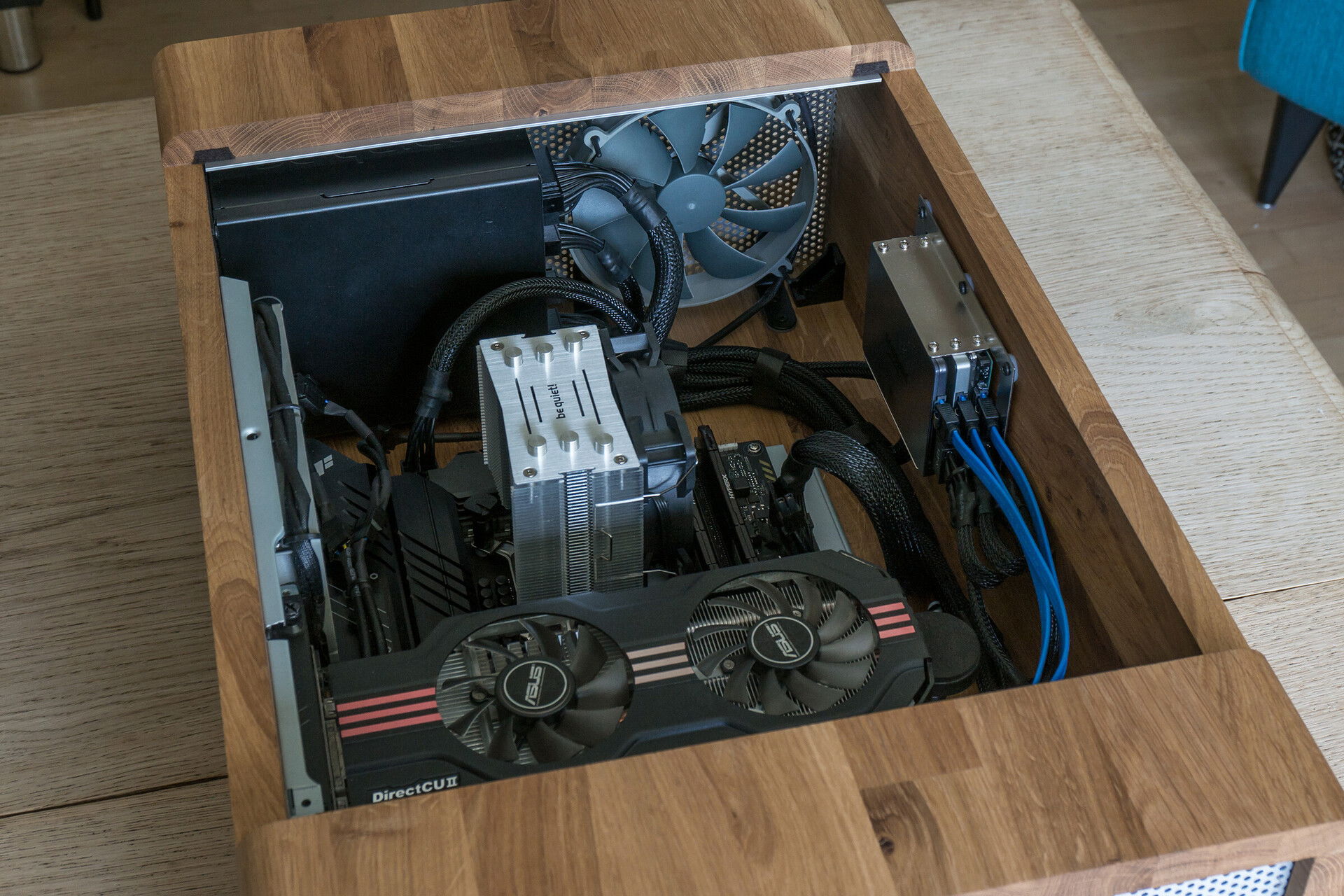 The Scandinavian - A minimalist oak wood PC case » builds.gg