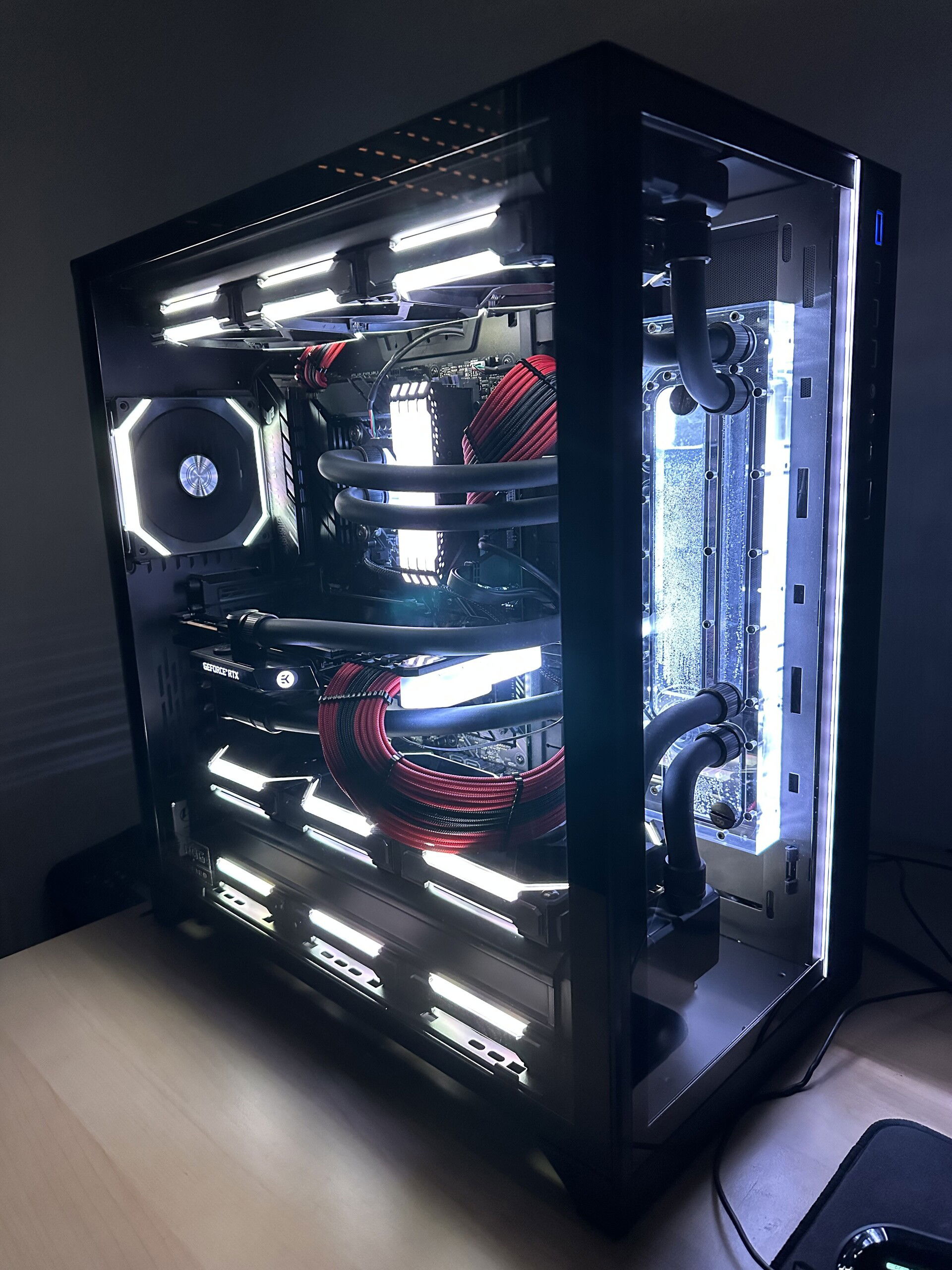 All black (mostly) » builds.gg