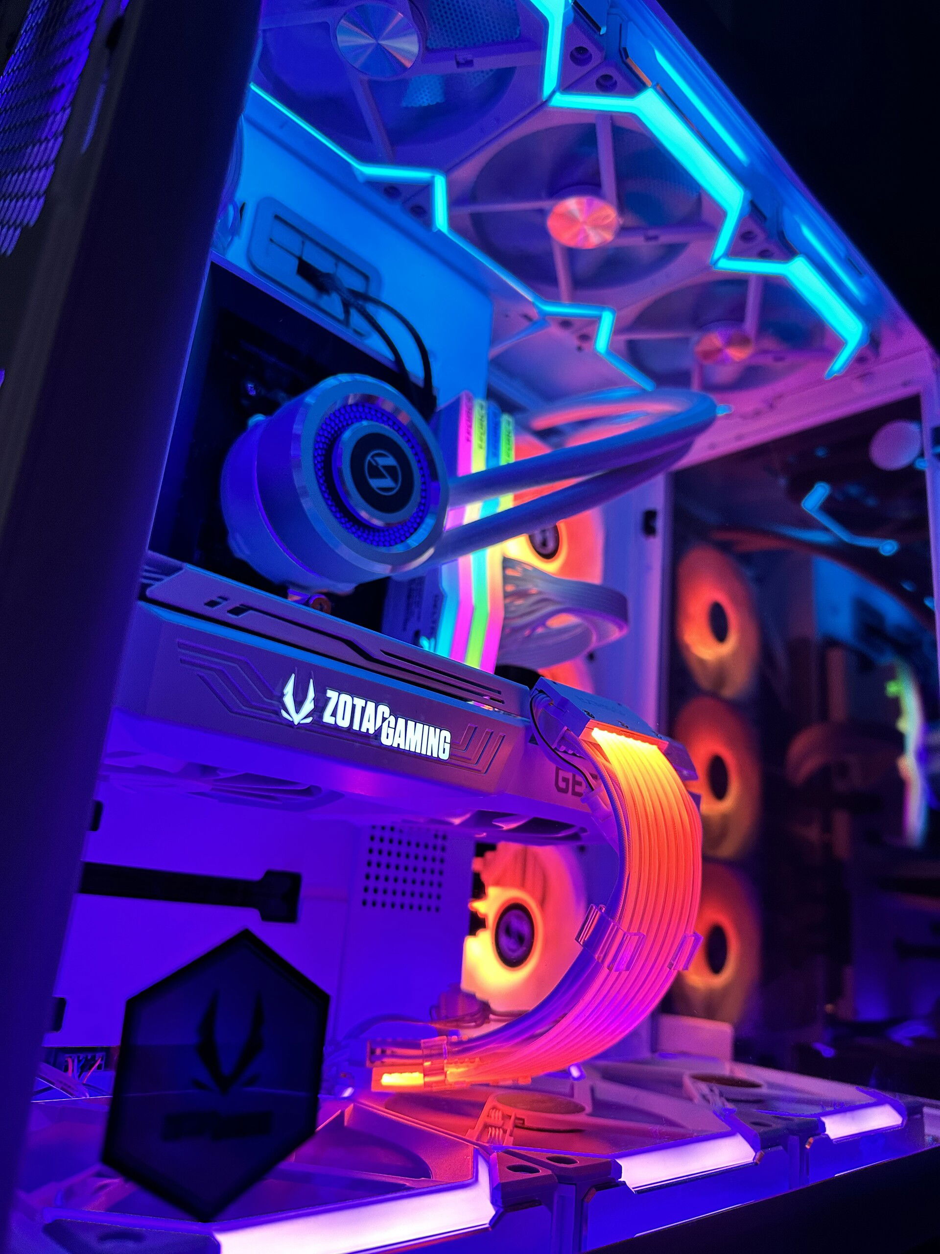 first pc built, lian li set up » builds.gg