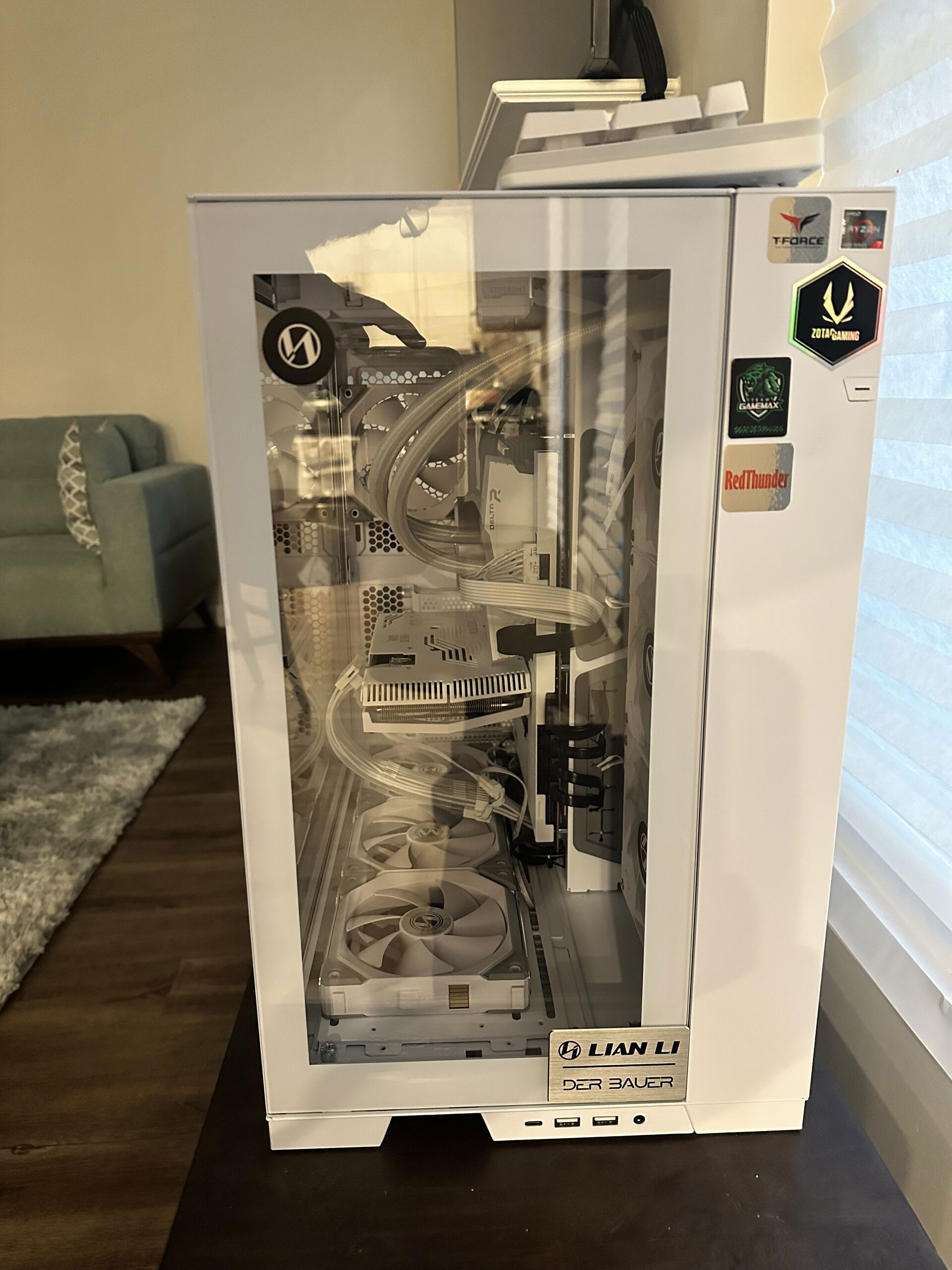 first pc built, lian li set up » builds.gg