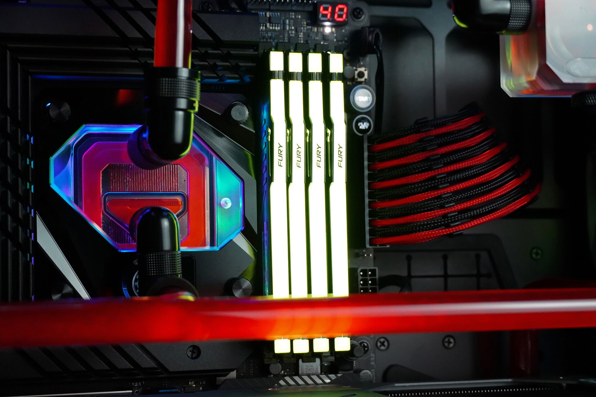 Lian Li Oddysey X Black-Red » builds.gg