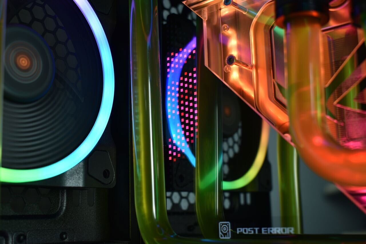 Asus ROG Strix Helios Black+Red Rev 2.0 =) » builds.gg