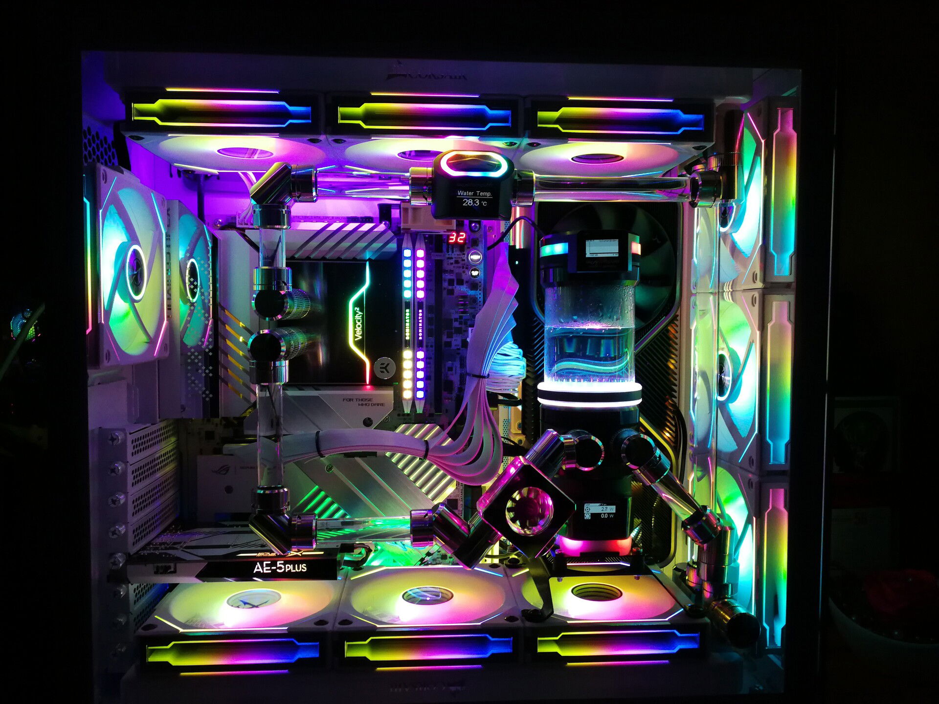 First attempts with water cooling - until now still an RGB sea of ...