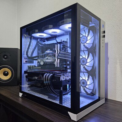 Lian Li o11 Dynamic XL (White) » builds.gg