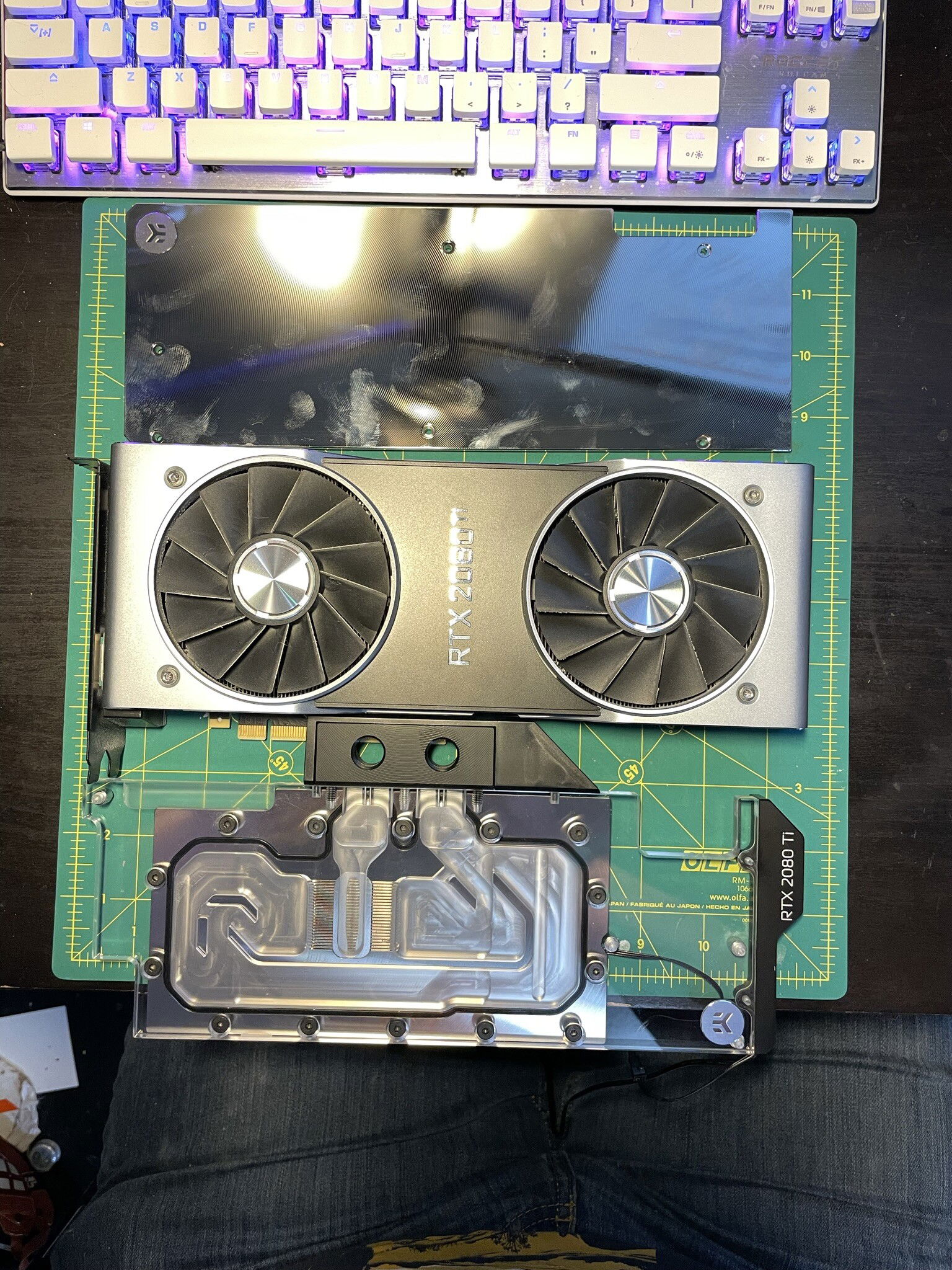 All White Hyte Y60 - Full Custom Loop » builds.gg