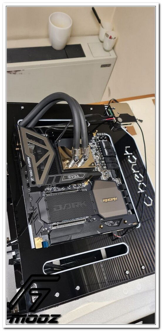 C-BENCH » builds.gg