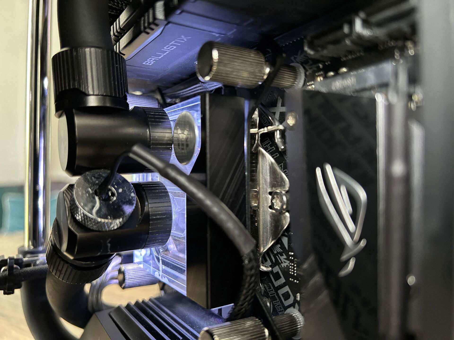 "Shiny" - Streacom DA6XL » builds.gg