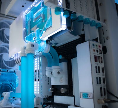 [high end] Fractal Design Terra with 2 case fans » builds.gg