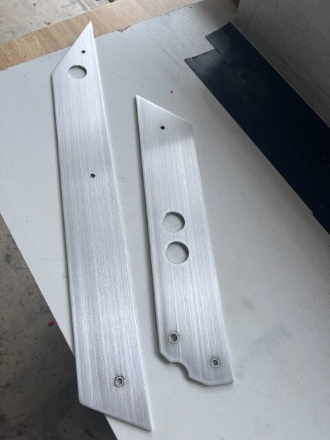 ChillyRig V.4 - Inverted Wall-Mounted Workstation » builds.gg