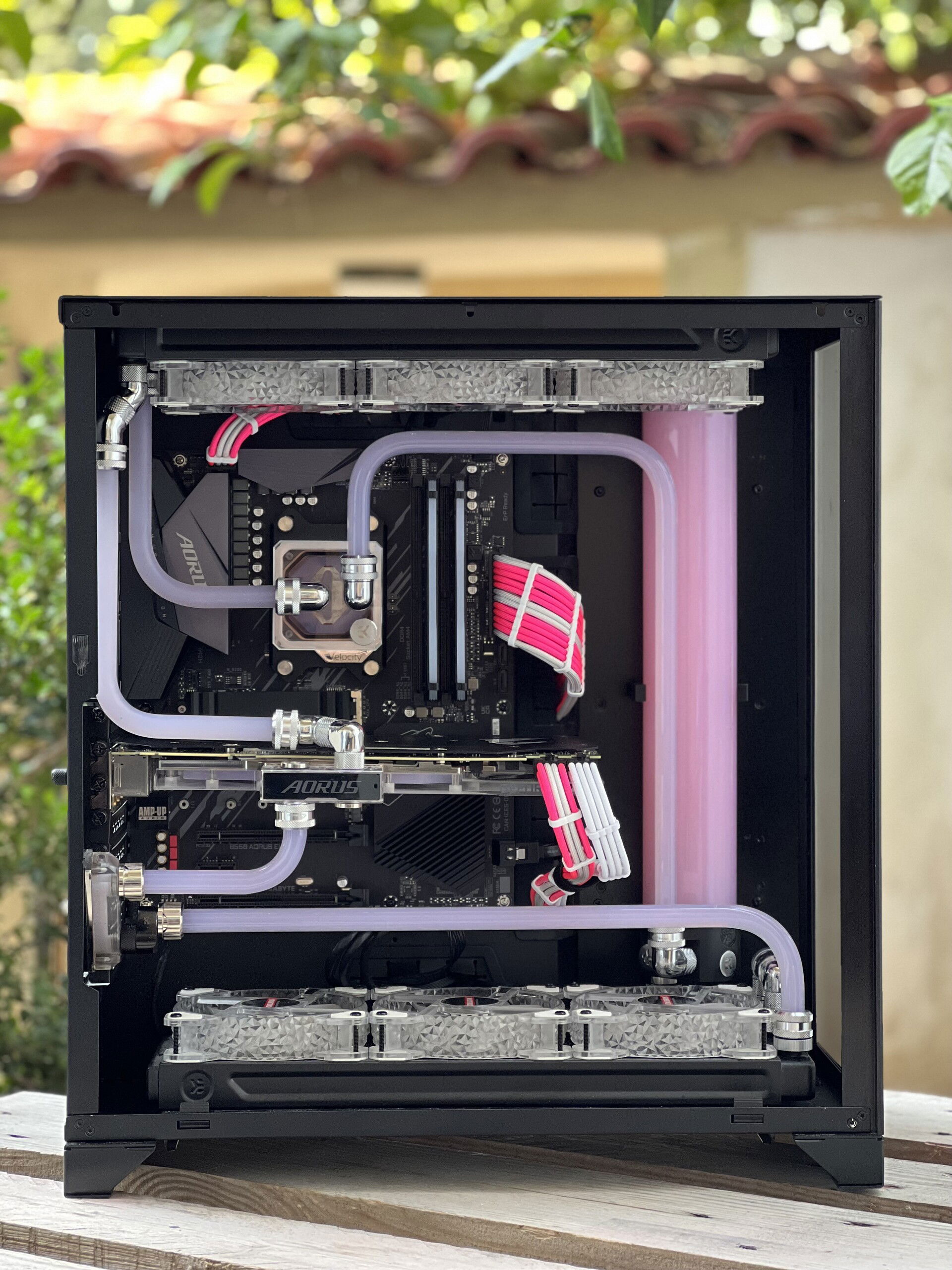 Pinky Lian Li » builds.gg