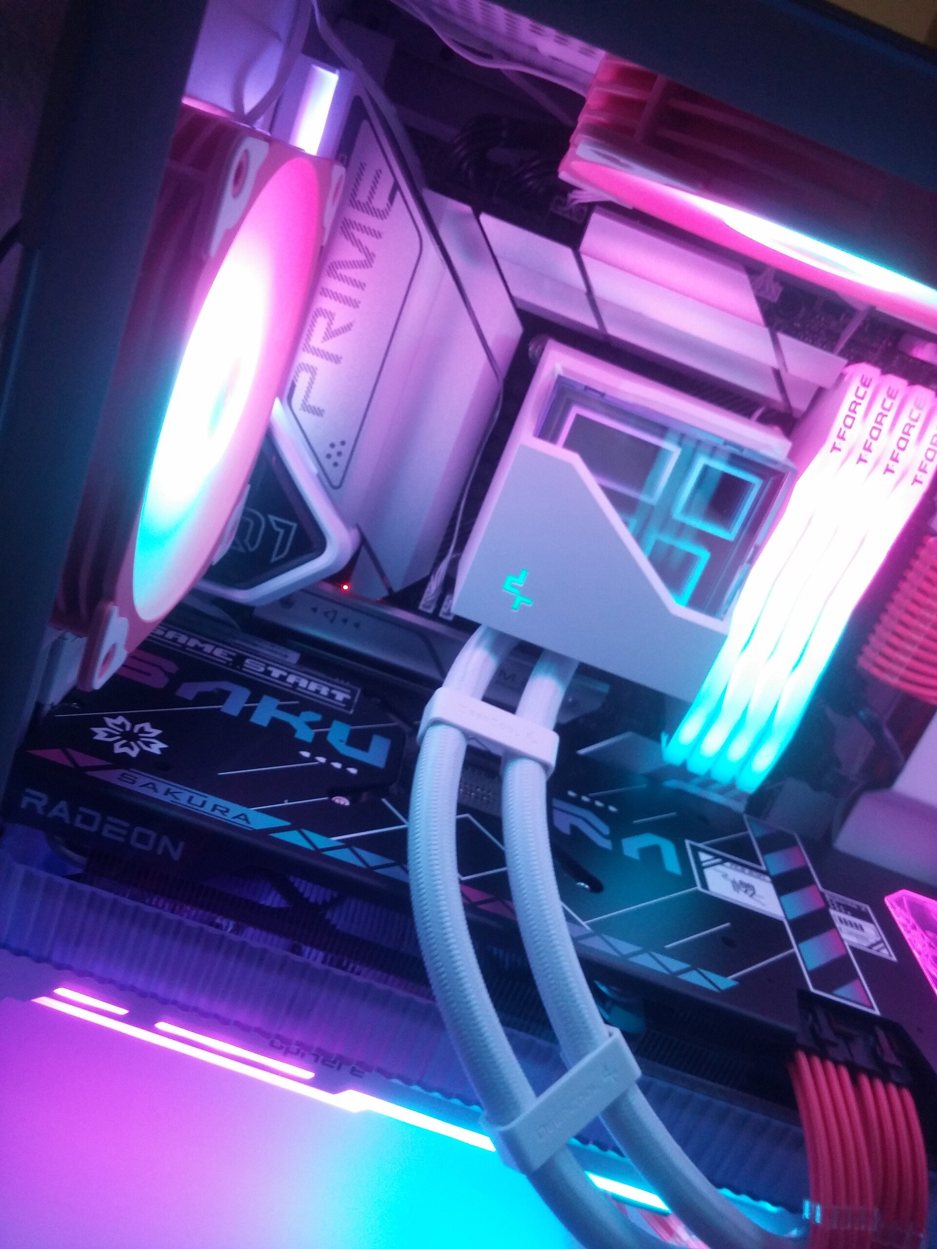 NZXT H5 Flow » builds.gg