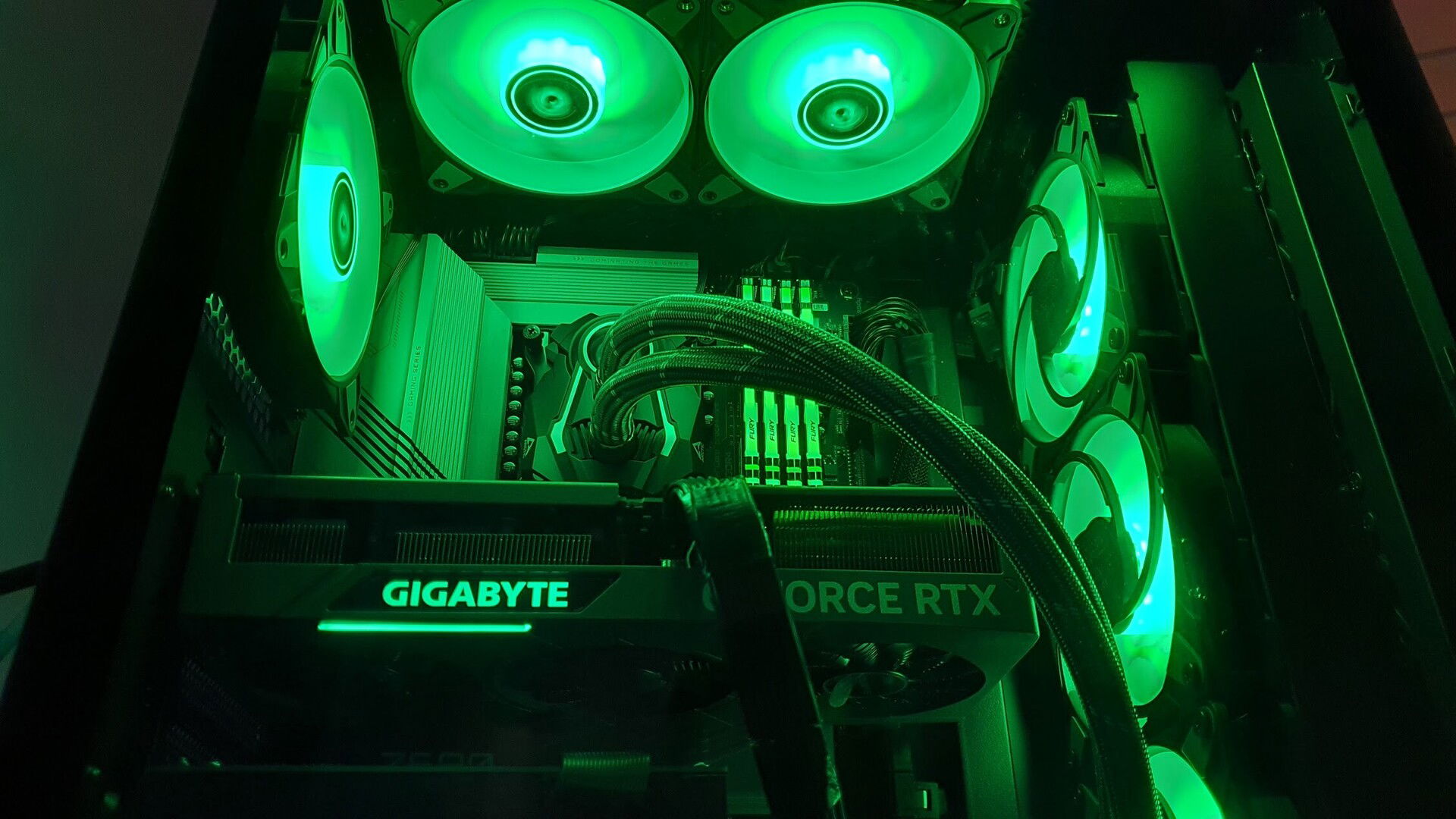 Pure Base 500DX with i7 13700KF and RTX 4070 » builds.gg