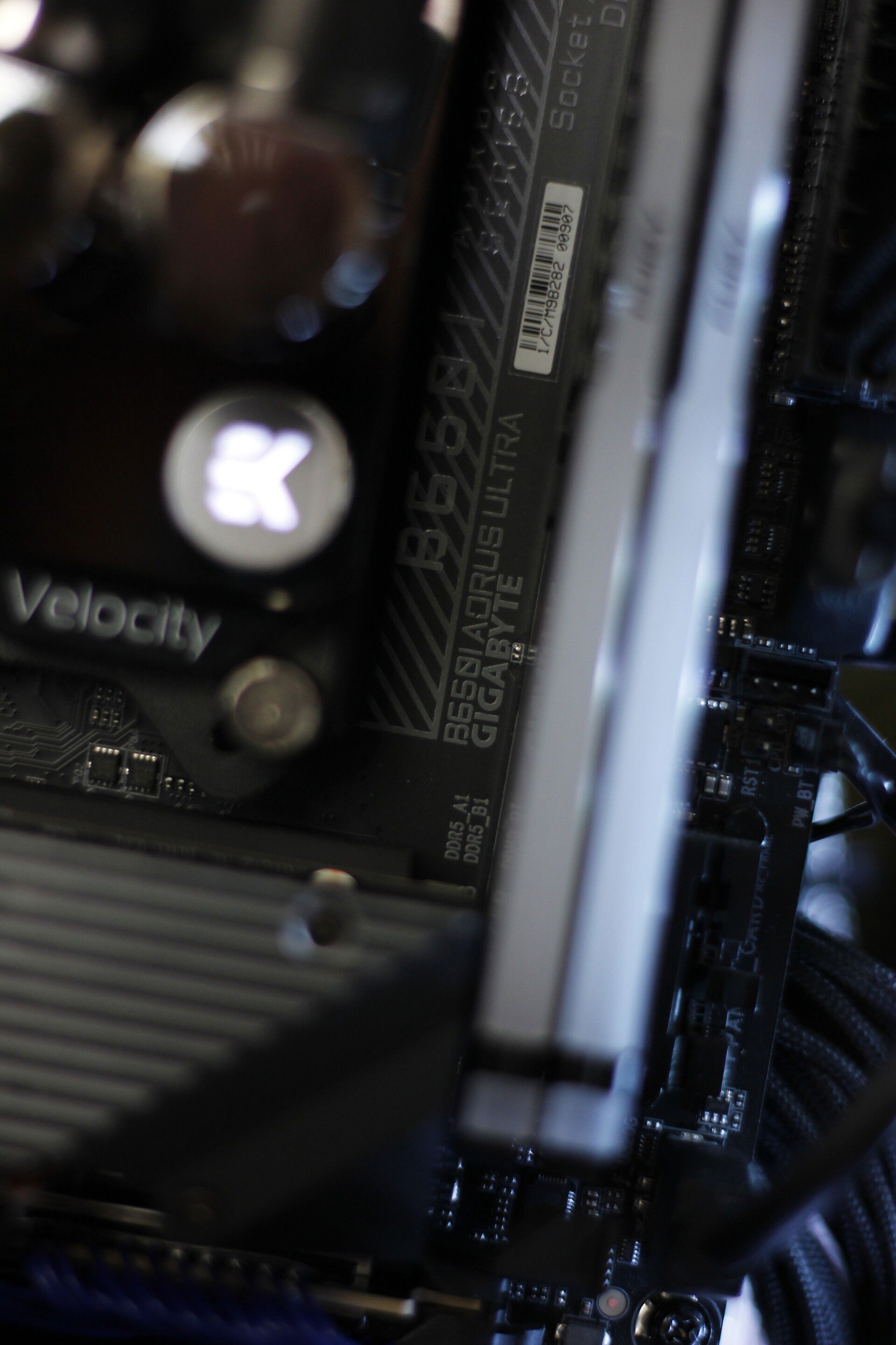 Meshlicious Custom Loop - Industrial » builds.gg