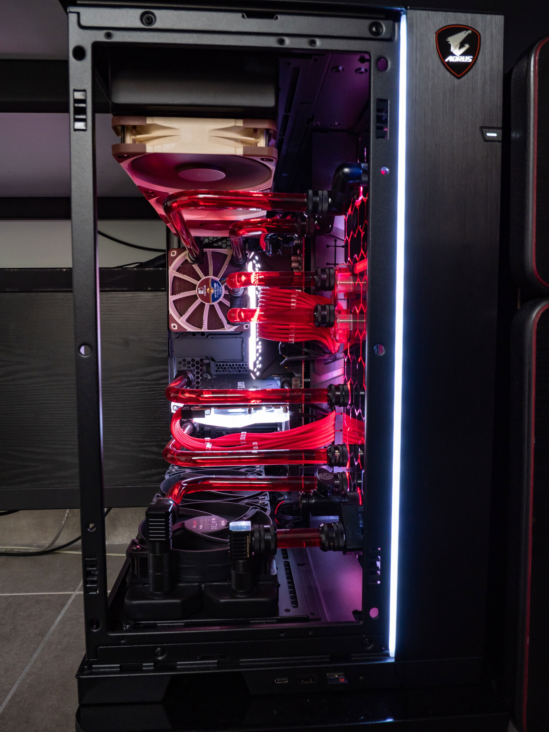 O11D hard line red and distro plate » builds.gg