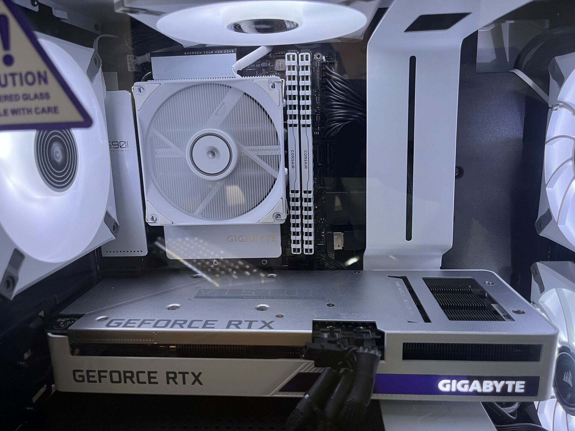 All White ITX » builds.gg