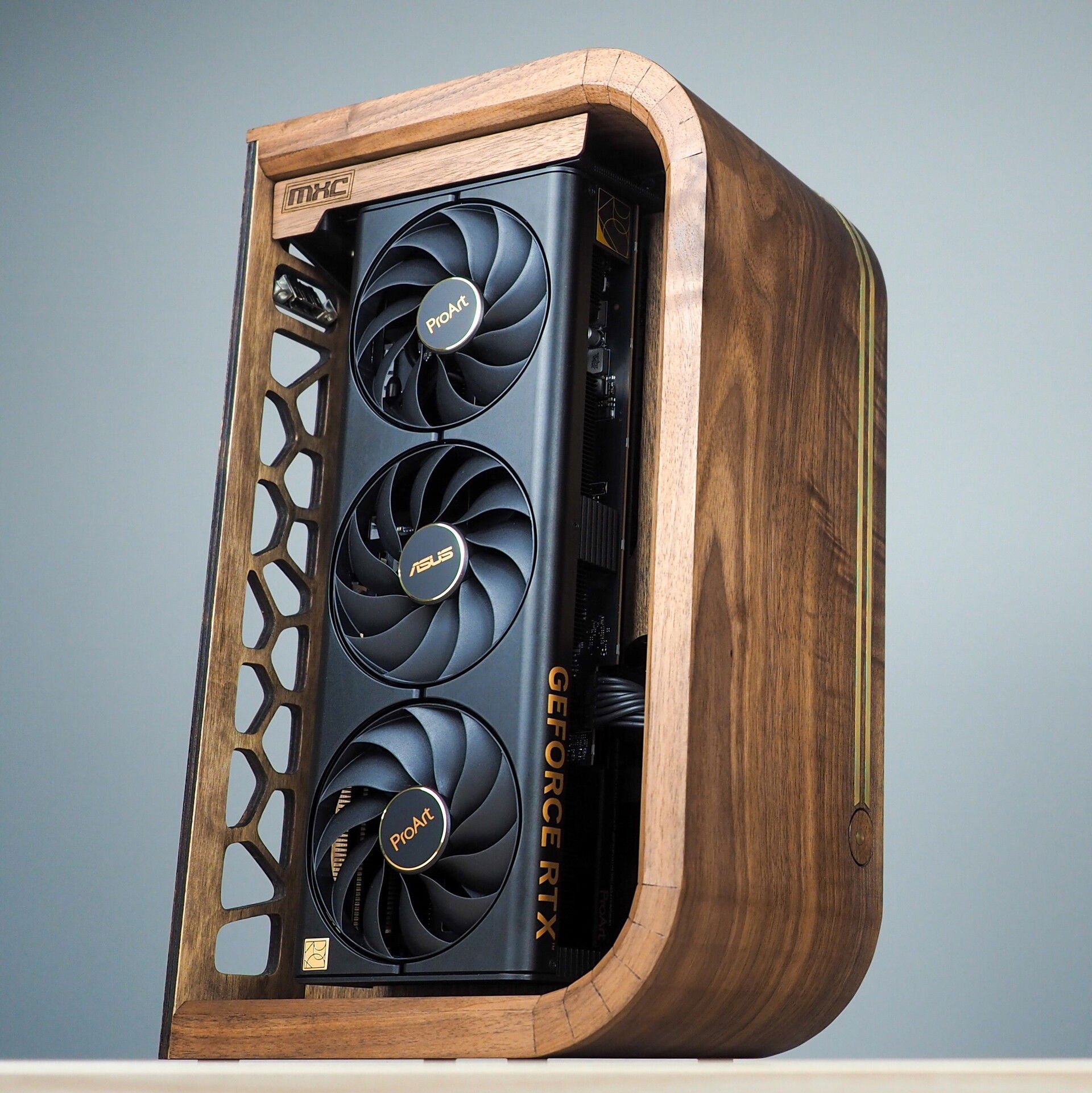 Walnut and Brass PC Case » builds.gg