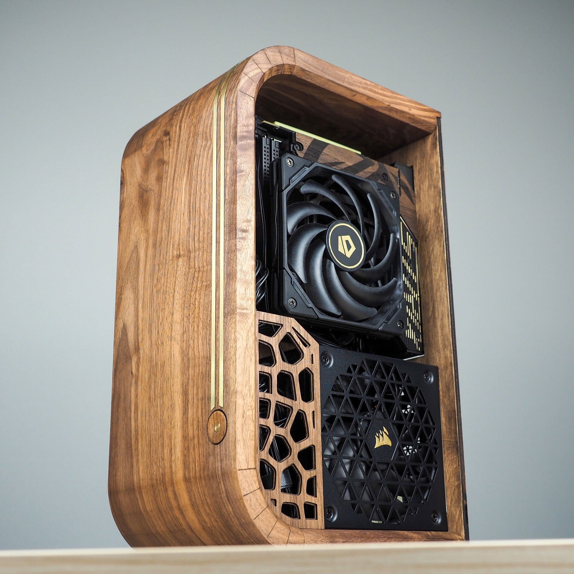 Walnut and Brass PC Case » builds.gg