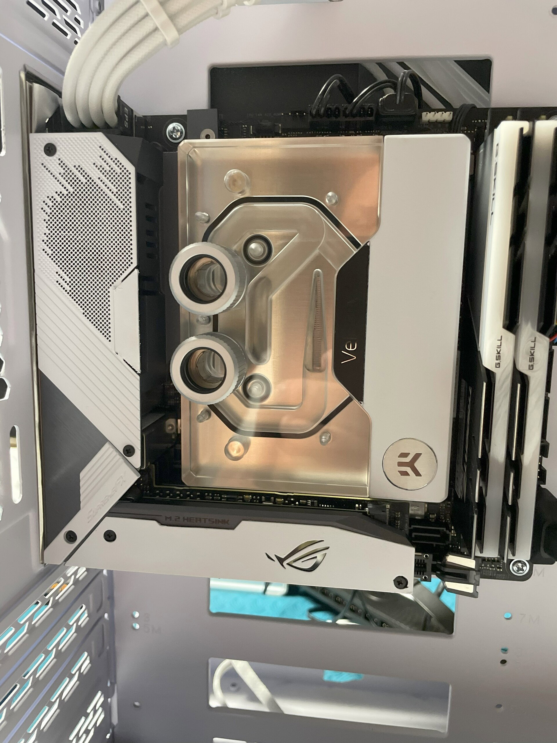 Snow White O11 Mini » builds.gg