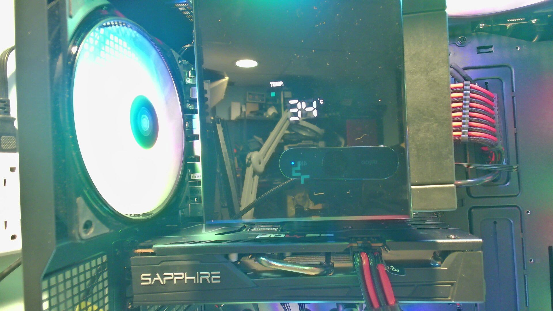 DeepCool CH560 with DeepCool AK620 Digital » builds.gg