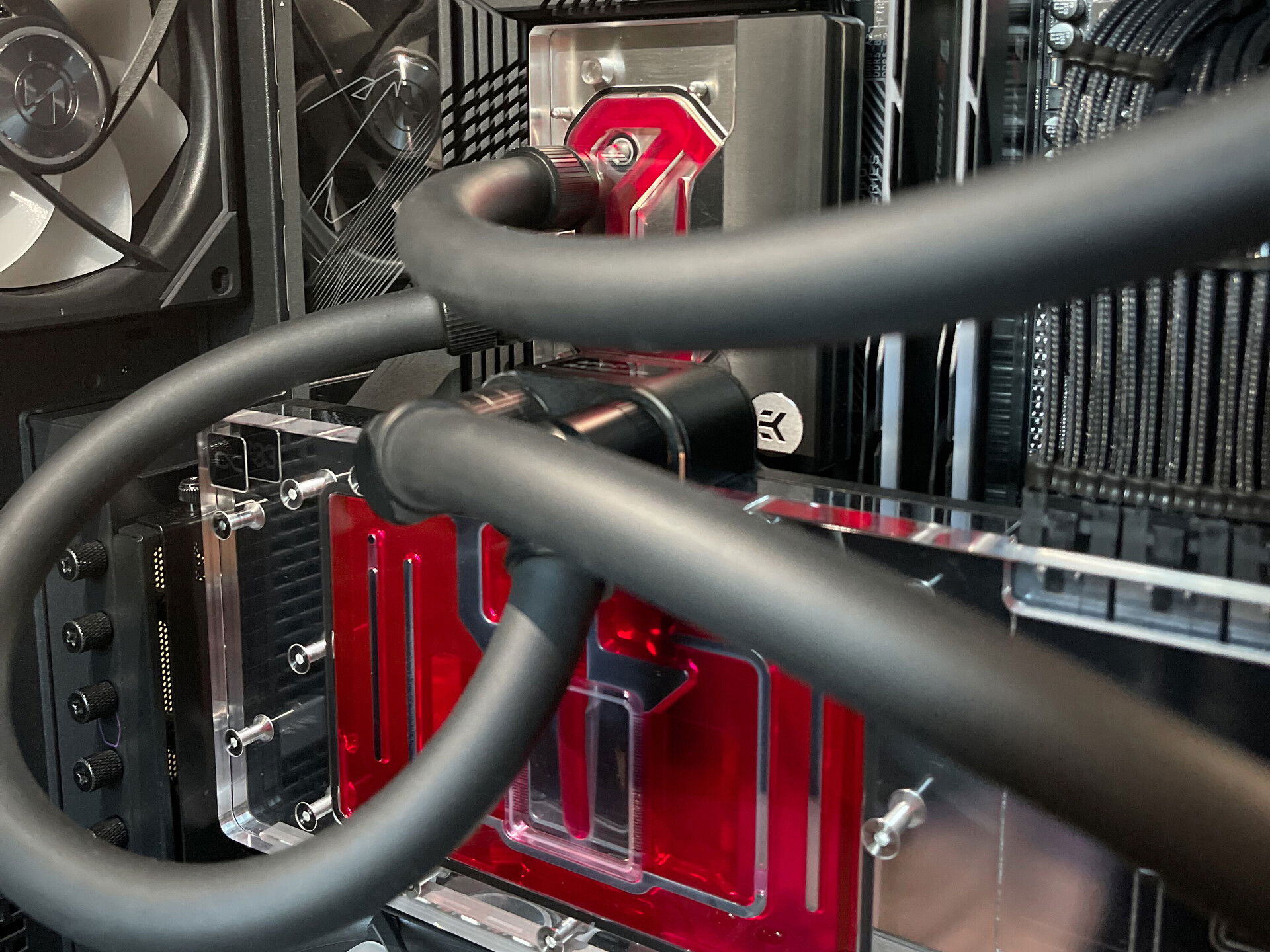 NV7 Black with EK ZMT soft tubes and Red RGB theme » builds.gg