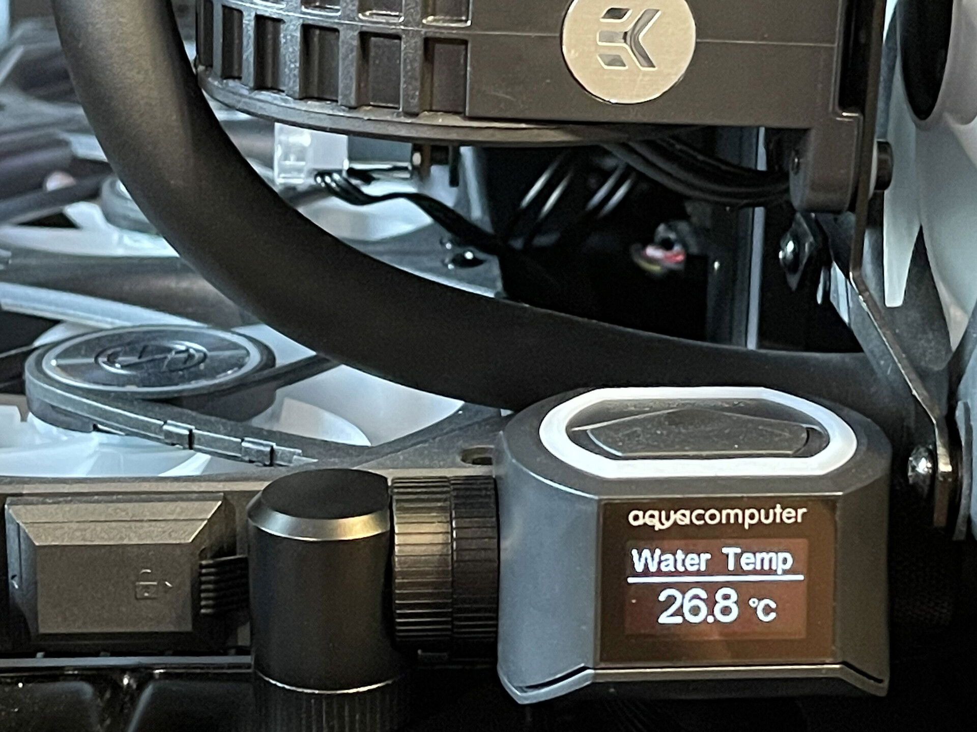 NV7 Black with EK ZMT soft tubes and Red RGB theme » builds.gg