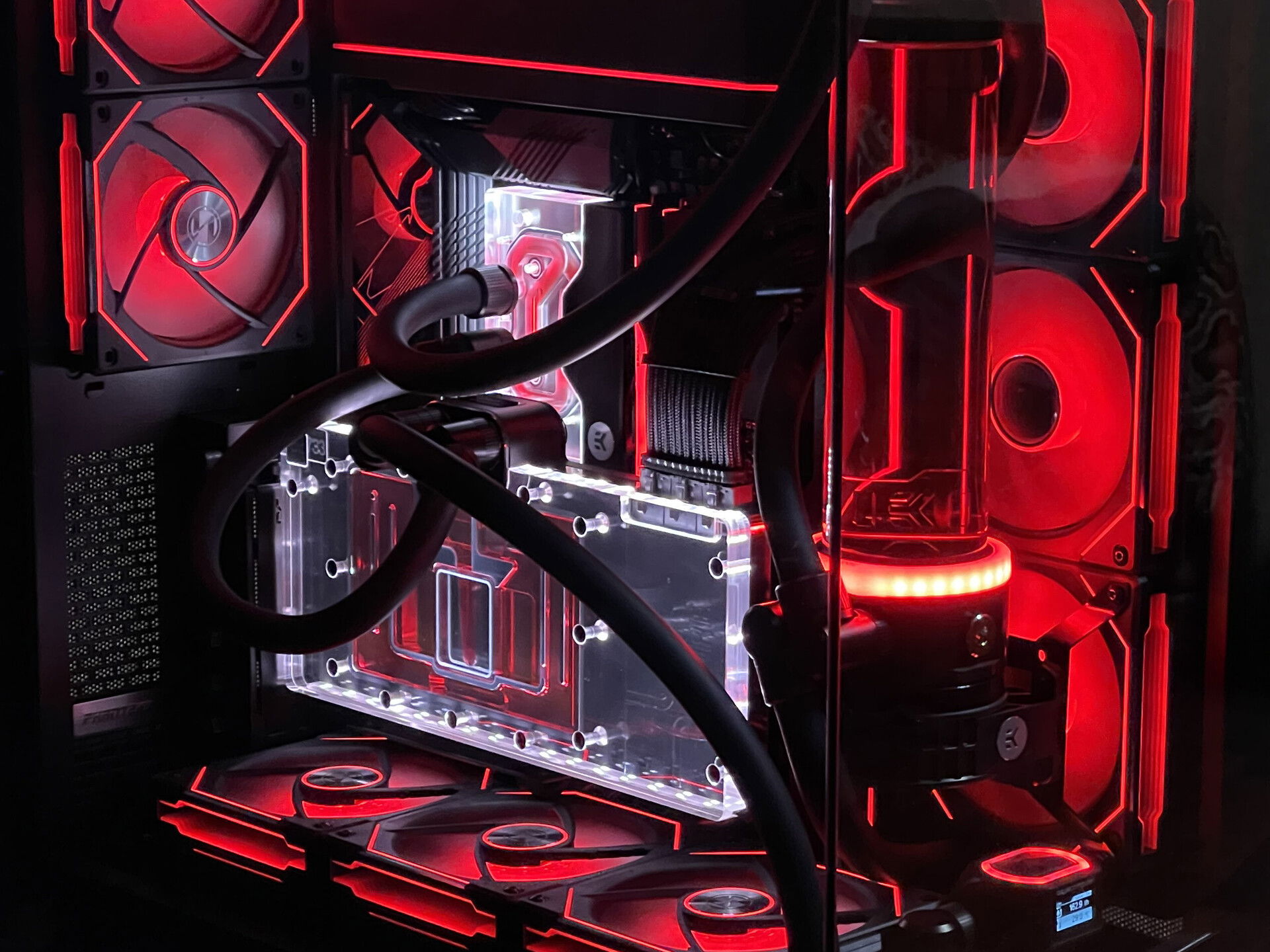 NV7 Black with EK ZMT soft tubes and Red RGB theme » builds.gg