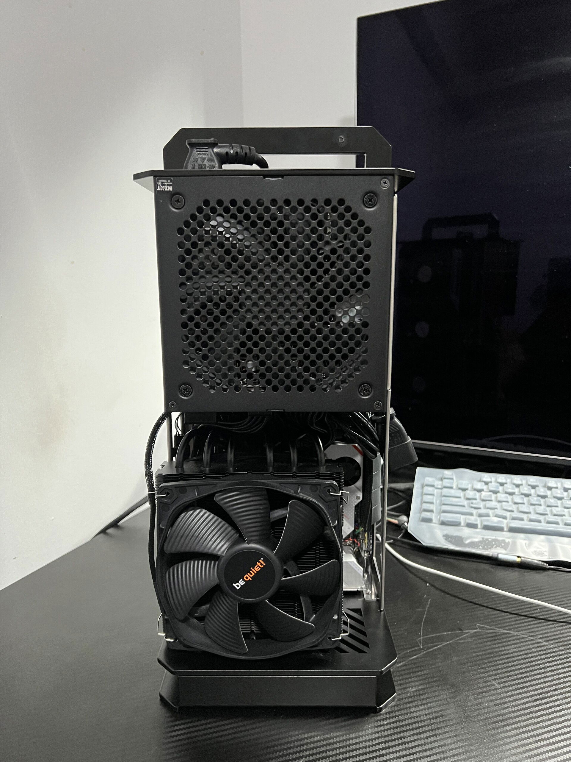 My custom ITX open case » builds.gg