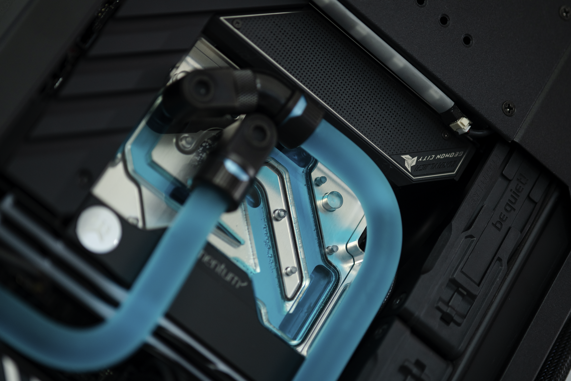 | Highrise | A discrete SFF custom loop » builds.gg