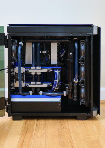 Custom Wall PC » builds.gg