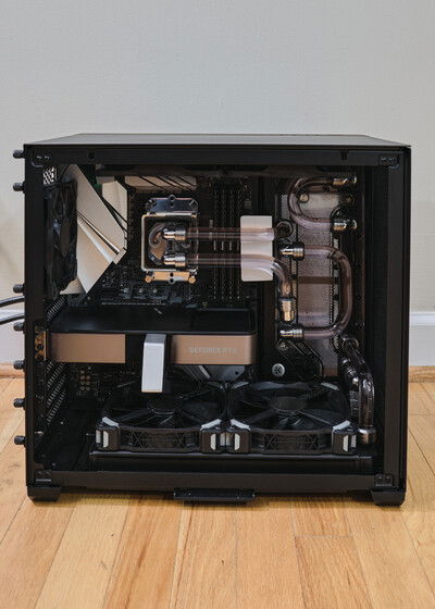 Custom Wall PC » builds.gg
