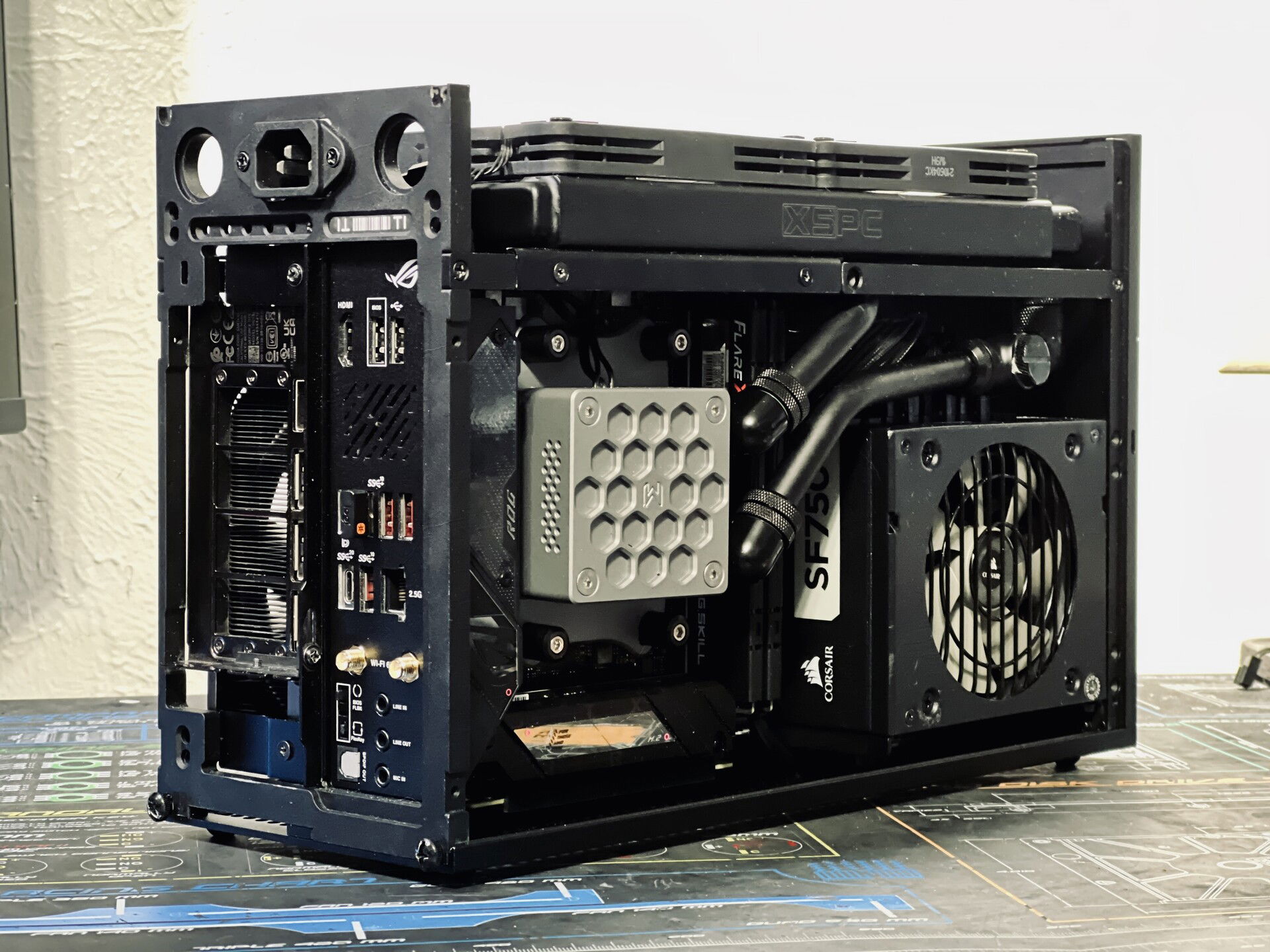 SFF build - FormD T1 with a 7800X3D, RTX 3090, and custom loop on the ...