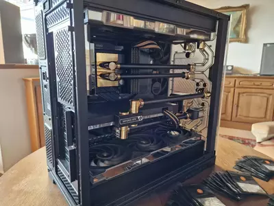 Lian Li O11 Dynamic Review Build » builds.gg