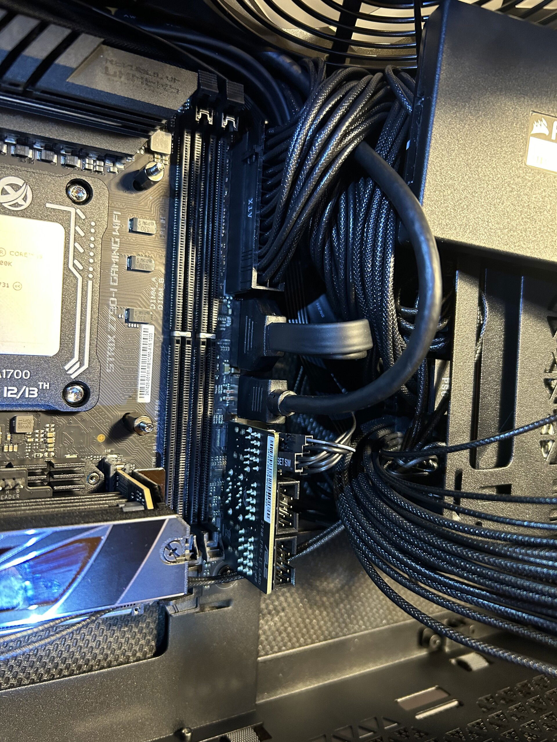 ITX Airflow Powerhouse [2000D / 14900K / 4090 / ITX] » builds.gg