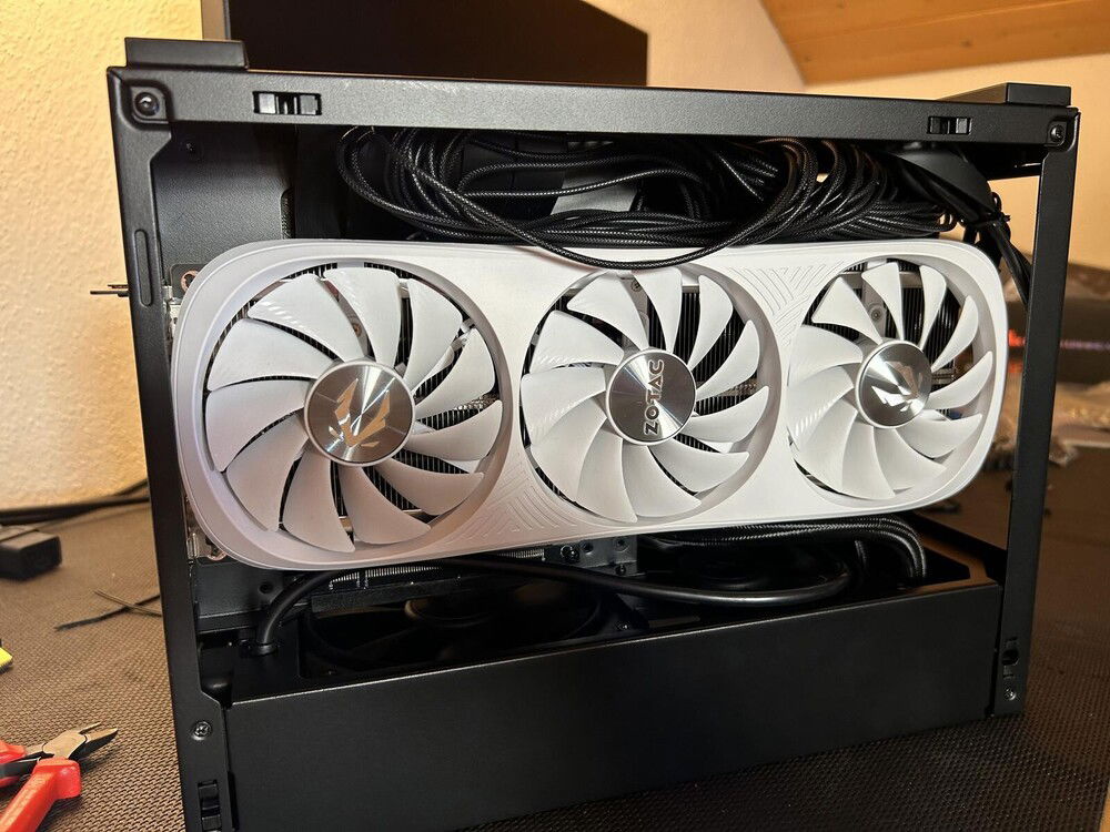 Ultra small. Ultra powerful. Ultra cool. 7950X3D + 4080 SUPER + DAN Lian-Li H20 » builds.gg