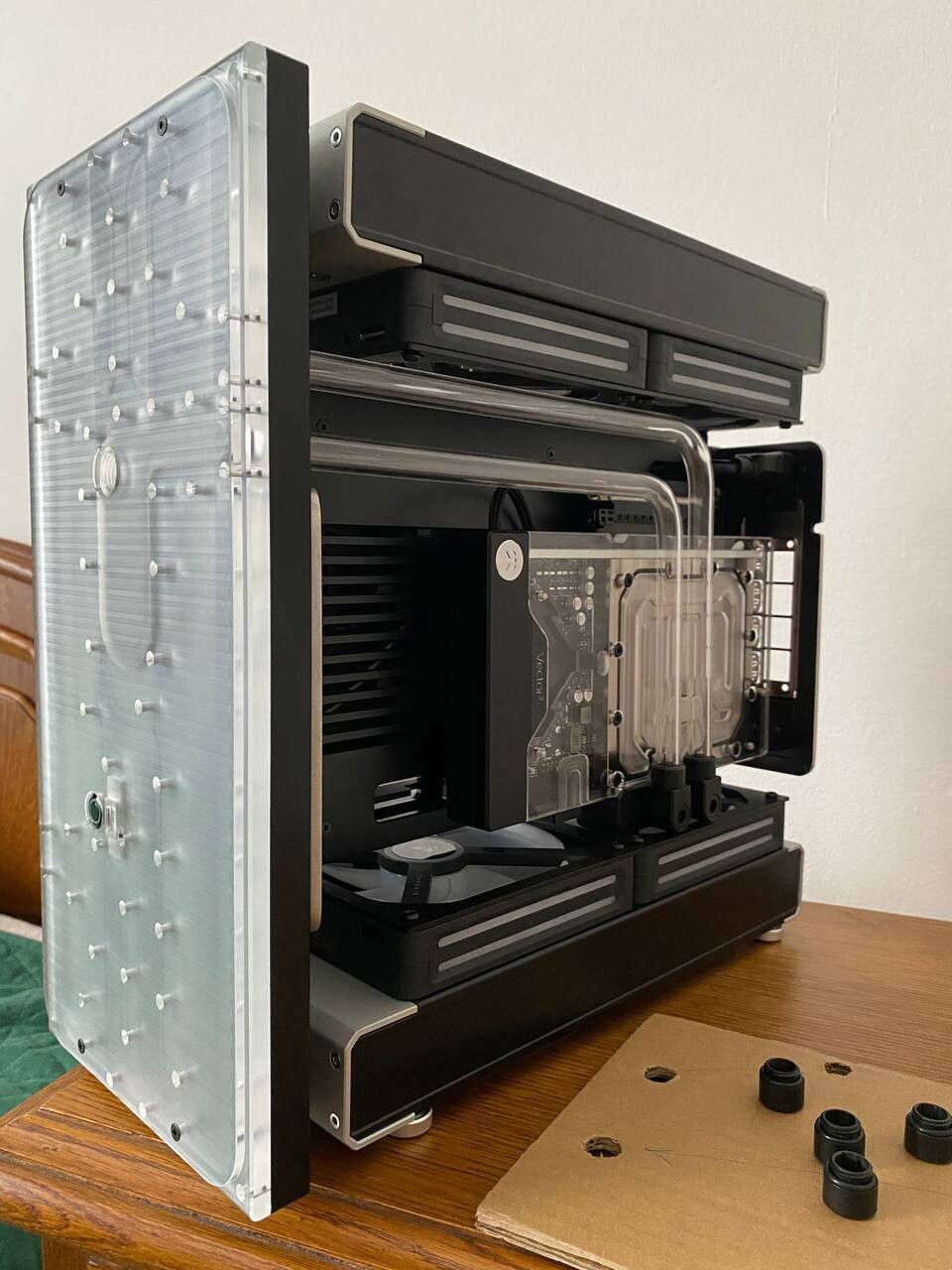 Mini-ITX — only the essentials » builds.gg