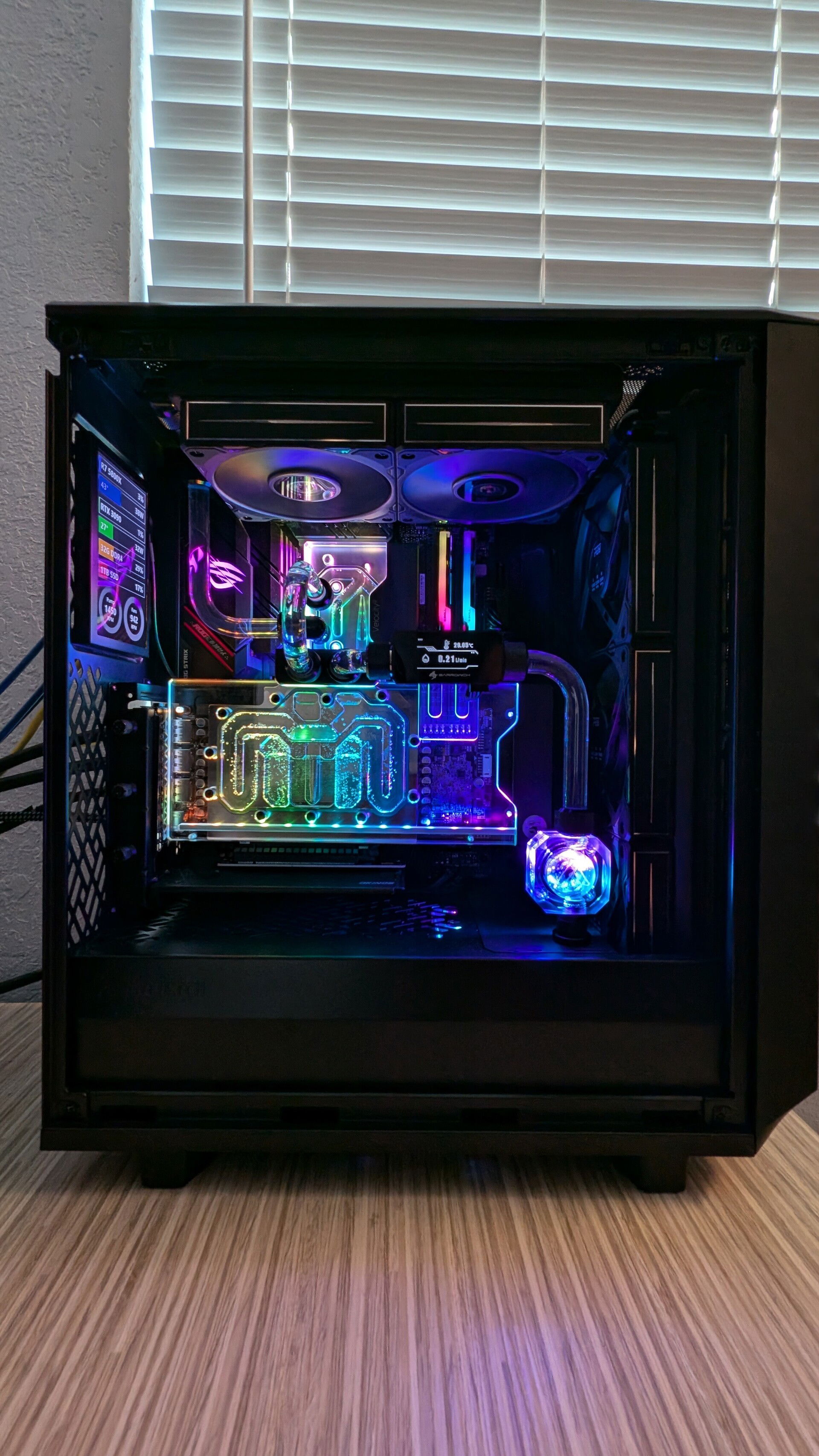 Black & RGB compact open loop » builds.gg