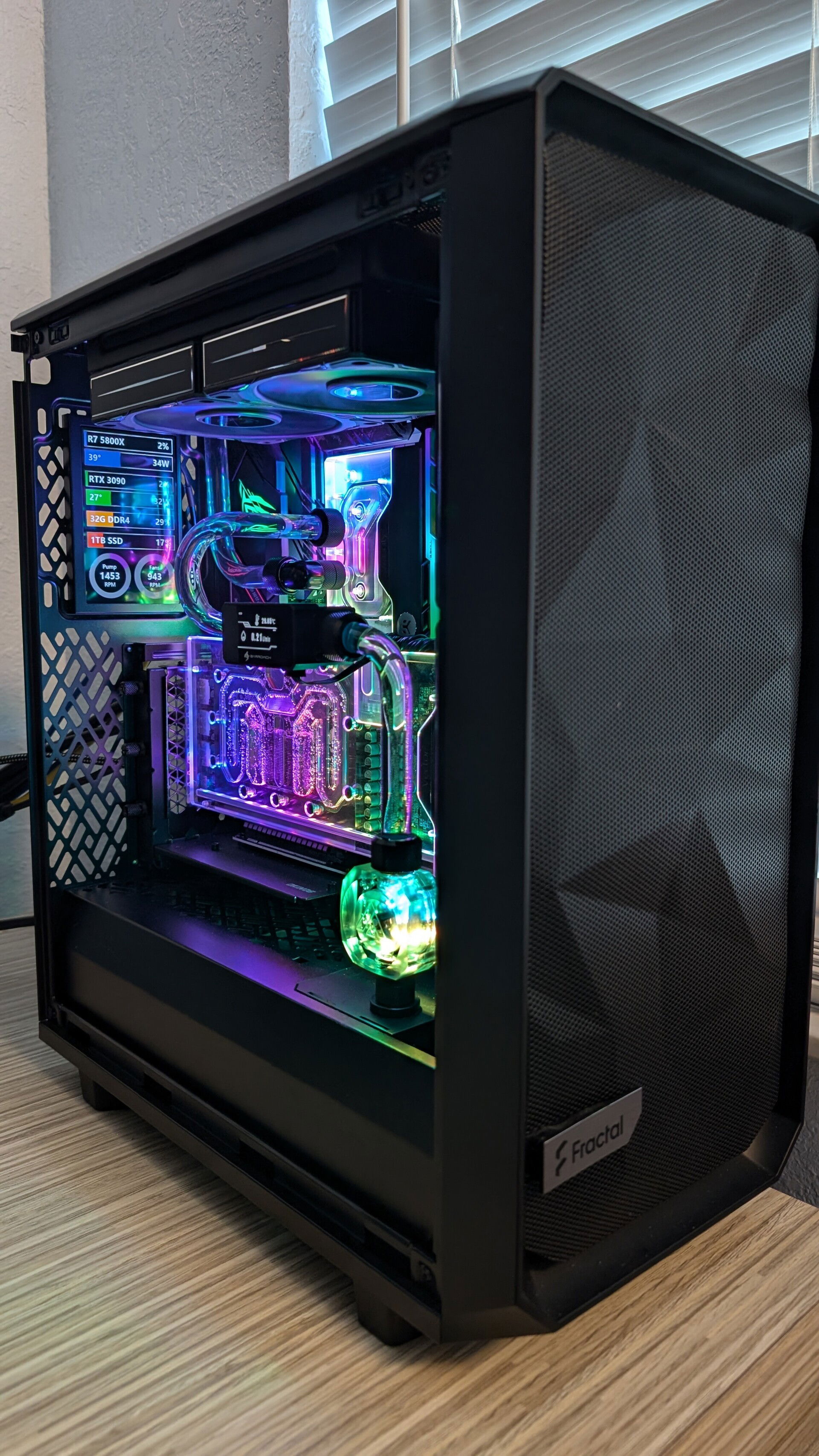 Black & RGB compact open loop » builds.gg