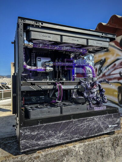 Custom Wall PC » builds.gg