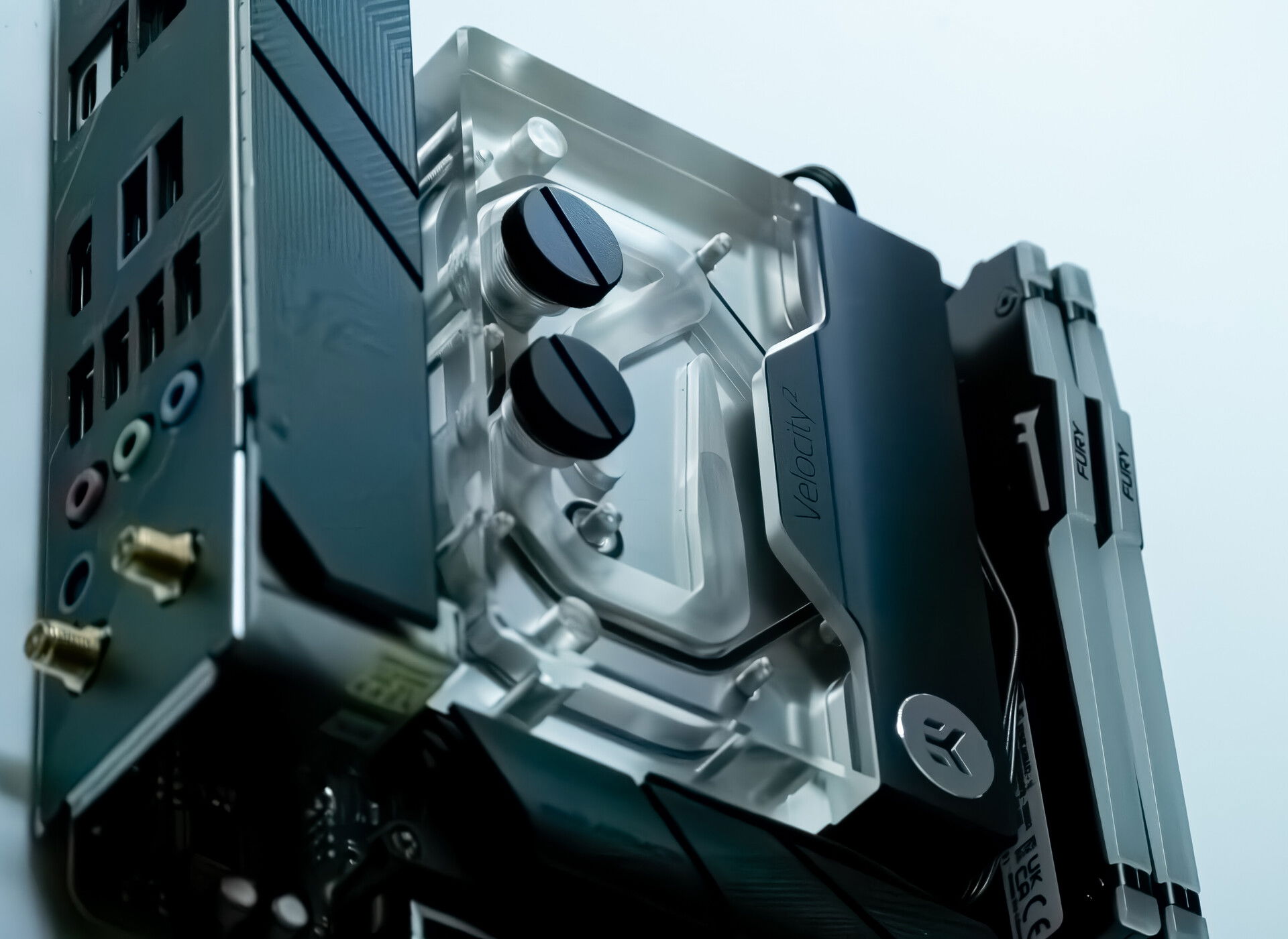 Jörmungandr - Hydra Mini ITX Custom Loop » builds.gg